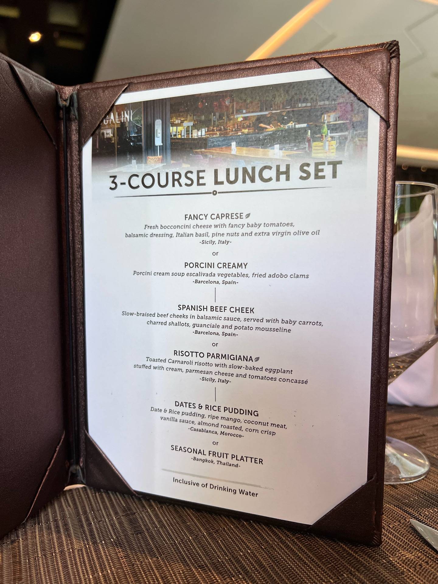 3-course lunch set ร้าน Scalini โรงแรมฮิลตัน สุขุมวิท กรุงเทพฯ