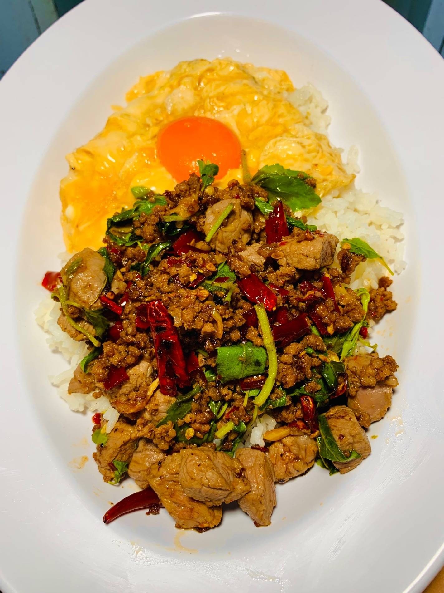 กระเพราแลนด์ Truck by Uncle Noom - สั่งอาหารเดลิเวอรี | Wongnai x LINE MAN