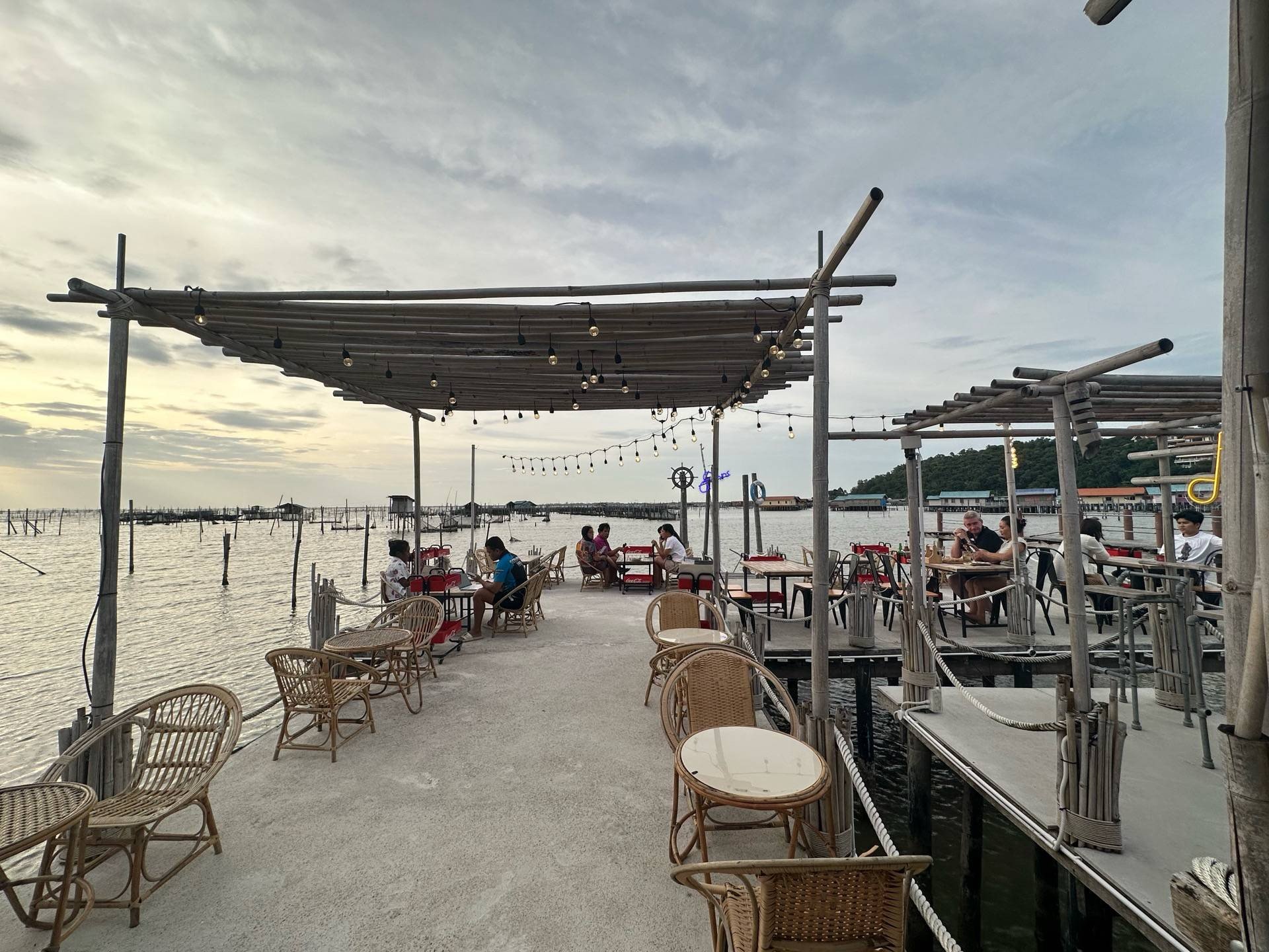 ร้าน Finns Koh Yor | รีวิวร้านอาหาร