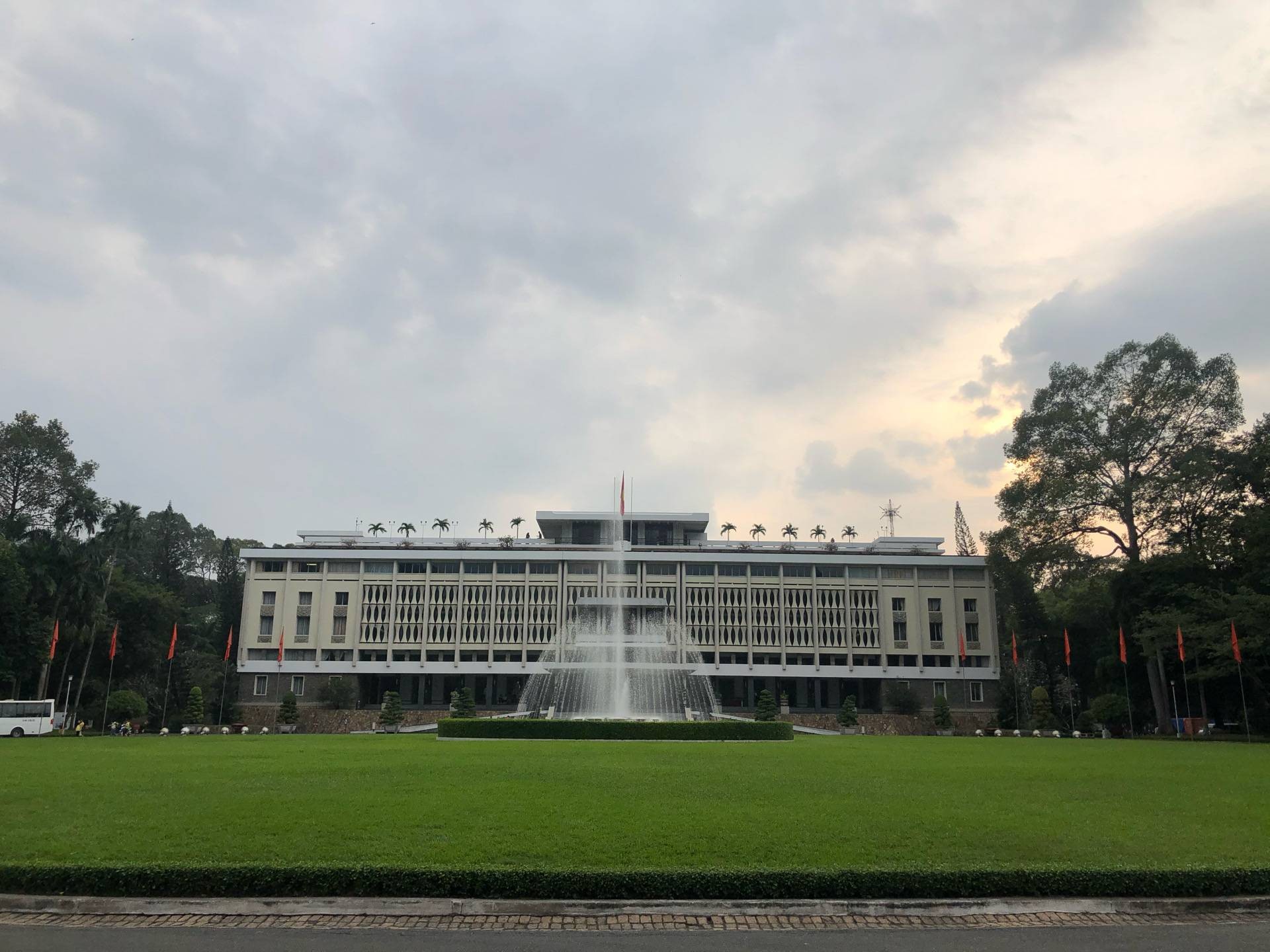 รีวิว Independence Palace Dinh Độc Lập - Independence Palace Dinh Độc Lập