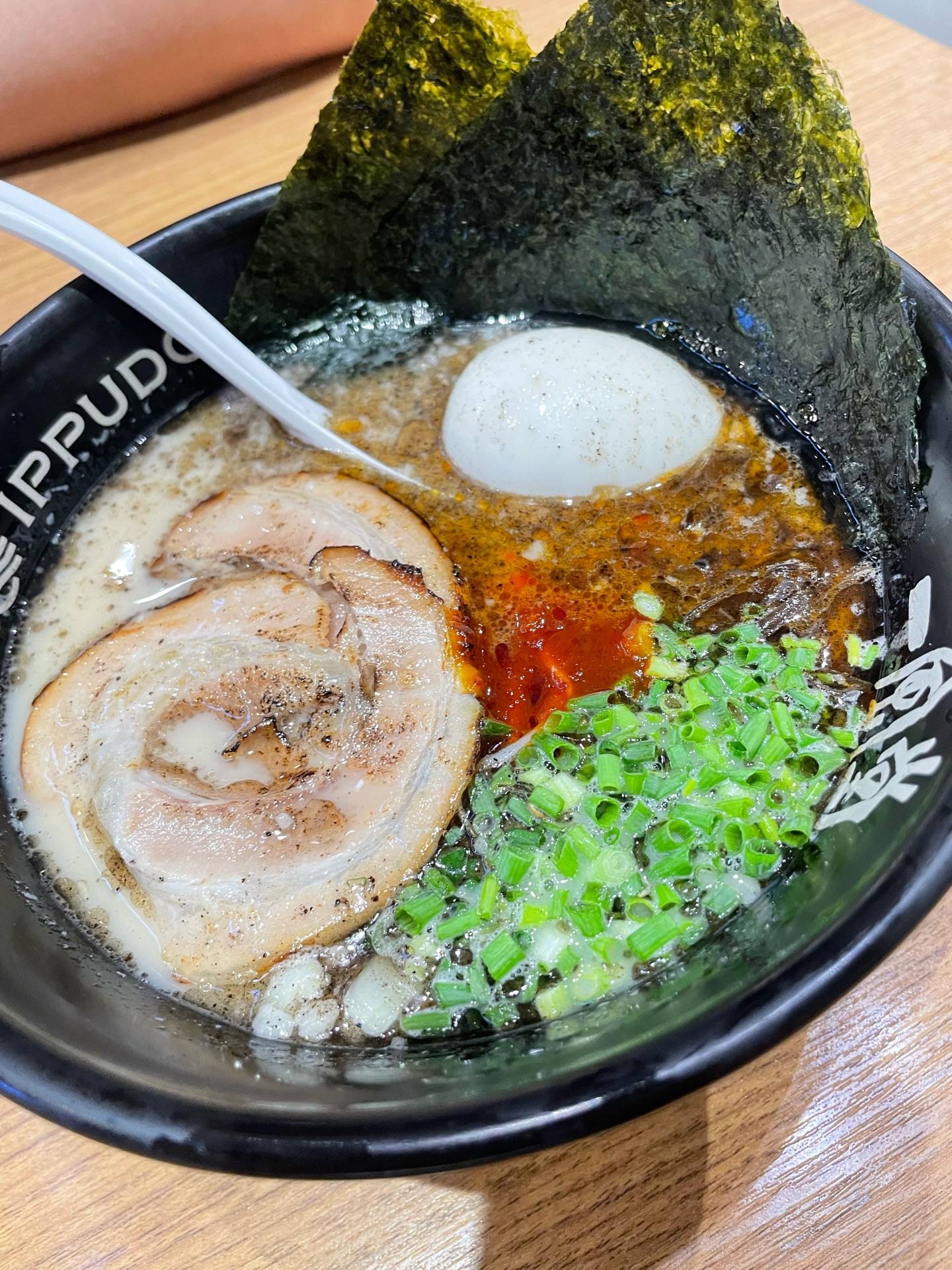 รีวิว Ramen Ippudo Central Rama 9 - Japanese franchise ramen located at ground floor Central Rama 9