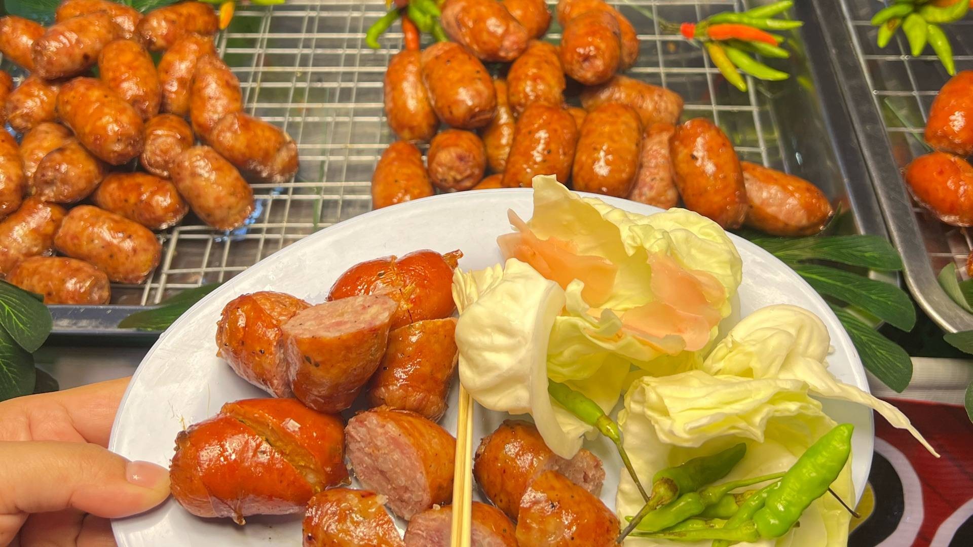 ไส้กรอกอีสาน&แหนมย่าง - สั่งอาหารเดลิเวอรี | Wongnai x LINE MAN