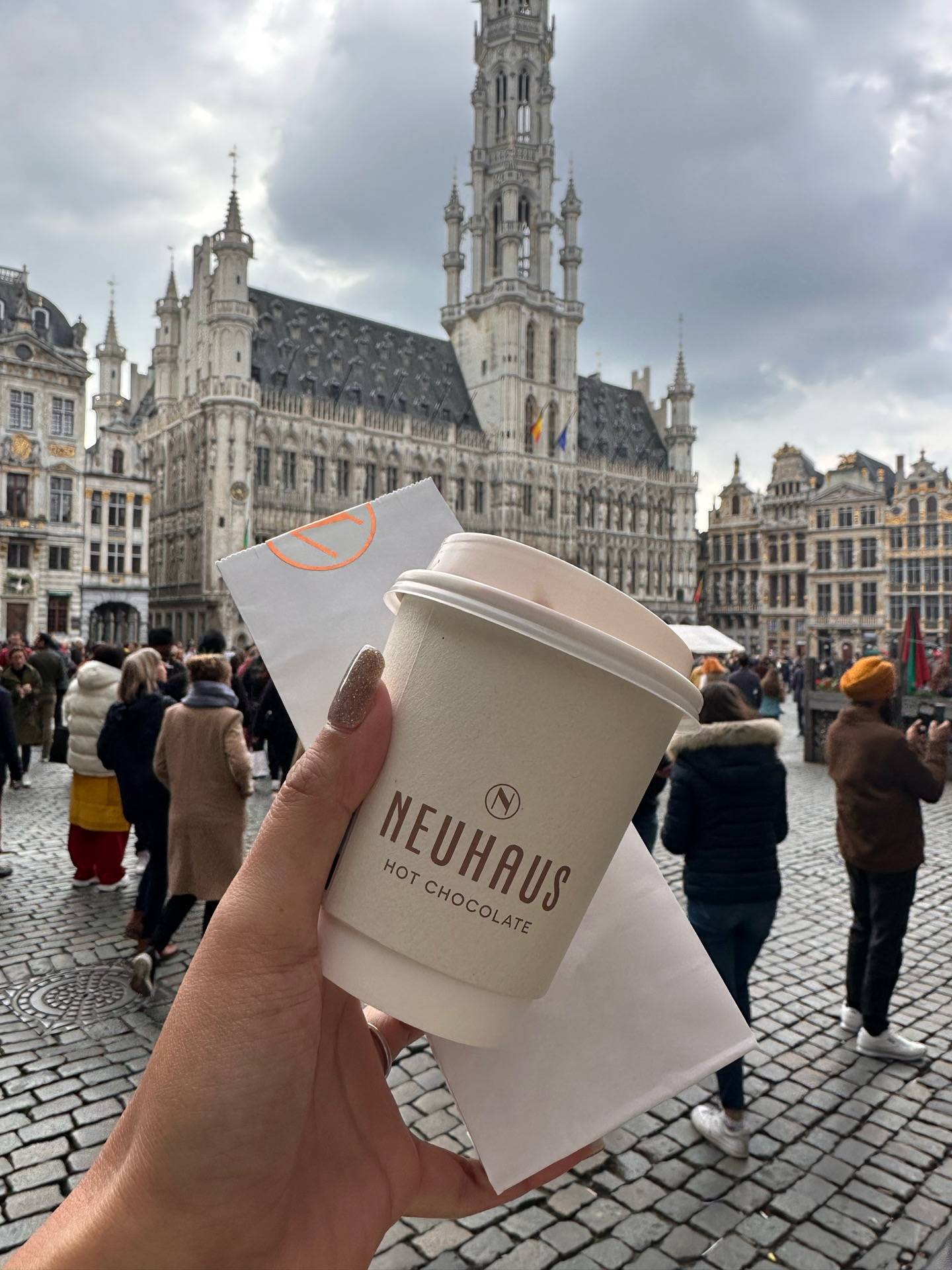 รีวิว Neuhaus grand place - ร้านช็อคโกแลตชื่อดัง