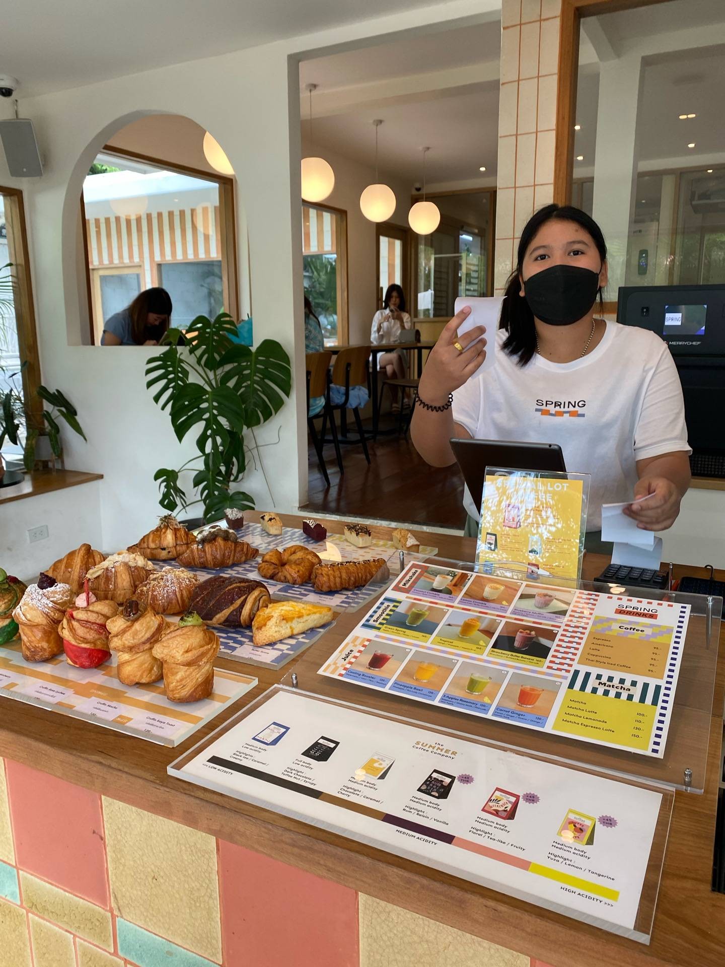 รีวิว Spring Bakehouse - ร้านเครือsummerแต่ให้ฟีลสงบสบาย