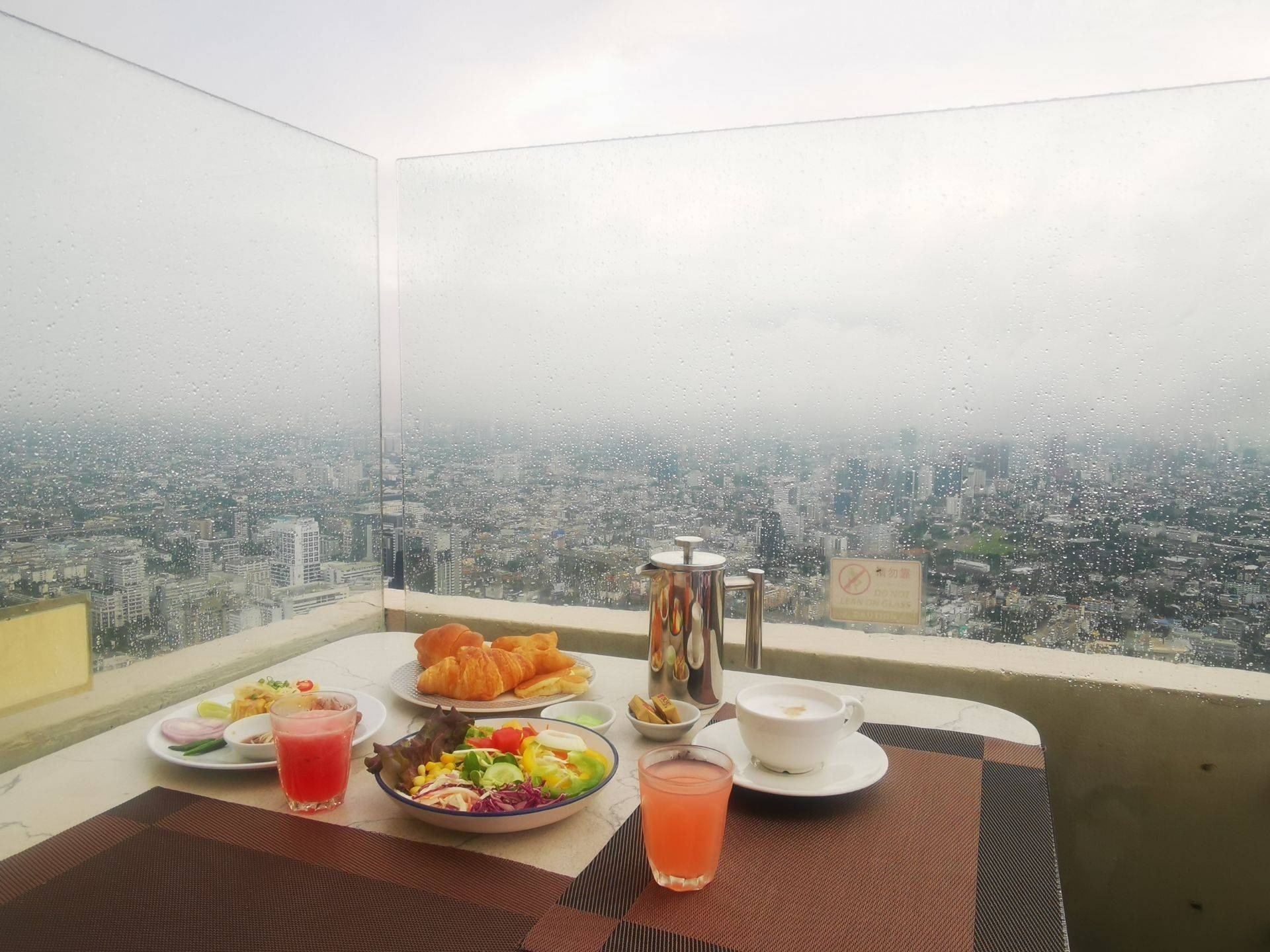 รูป BANGKOK BALCONY Baiyoke Sky Hotel ชั้น 81