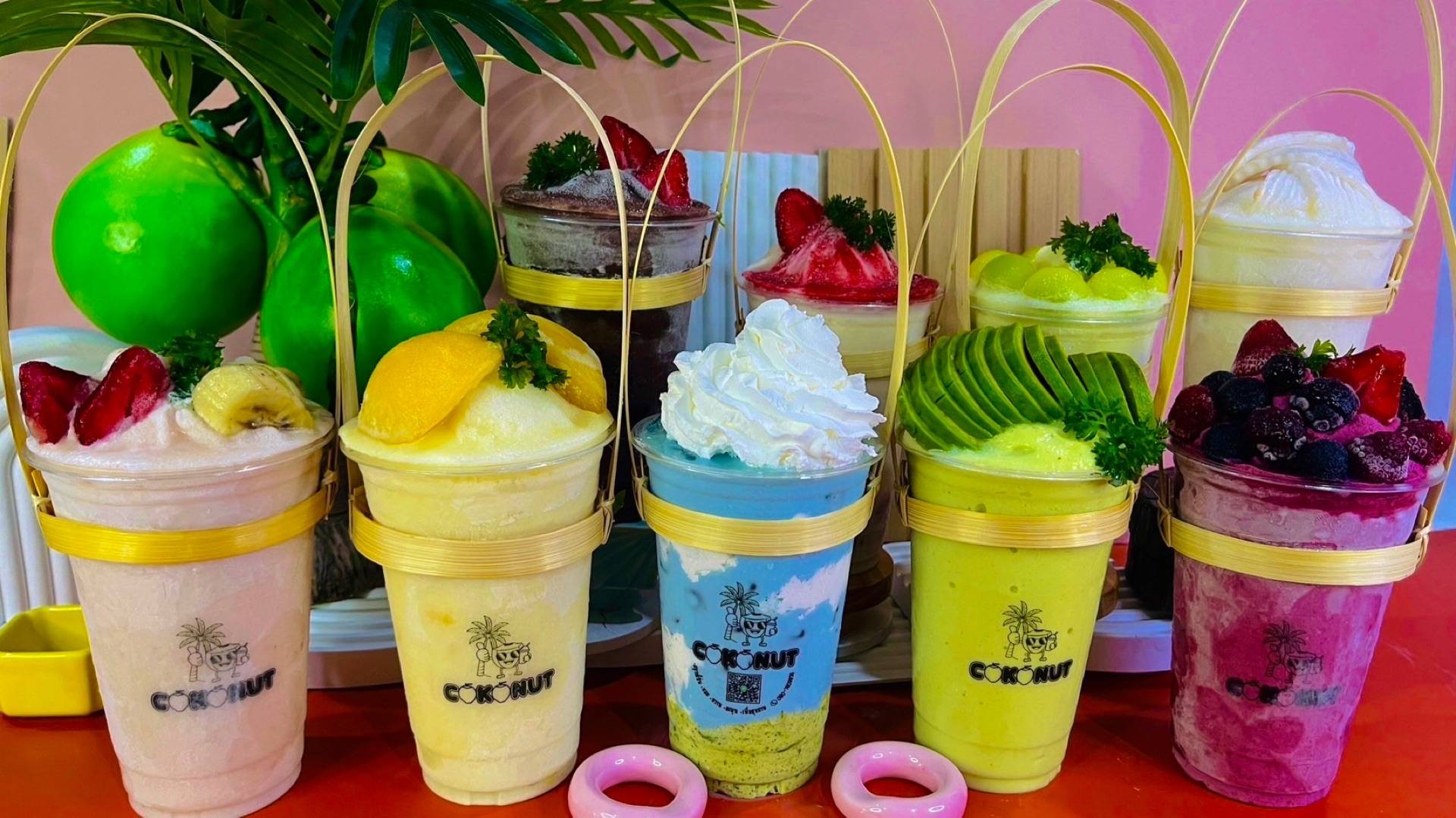 CoKoNut Smoothie โคโก้นัท สมูทตี้ Sriracha ศรีราชา - สั่งอาหารเดลิเวอรี | Wongnai x LINE MAN