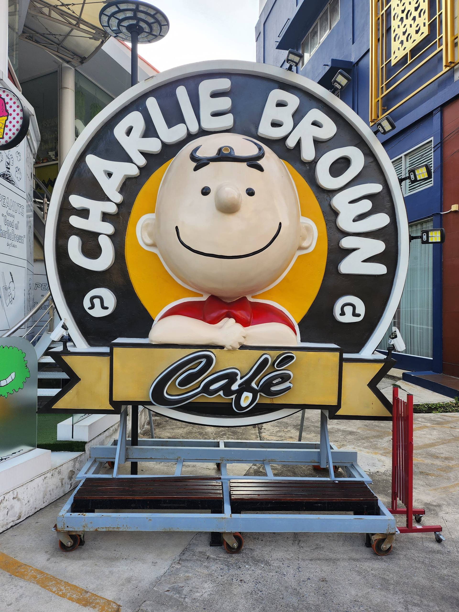 รีวิว Charlie Brown Café - Rama3 ชาร์ลี บราวน์ คาเฟ่ - พระราม3 ...