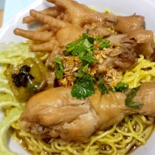 ร้าน ก๋วยเต๋ยวไก่ตุ๋น รีวิวร้านอาหาร