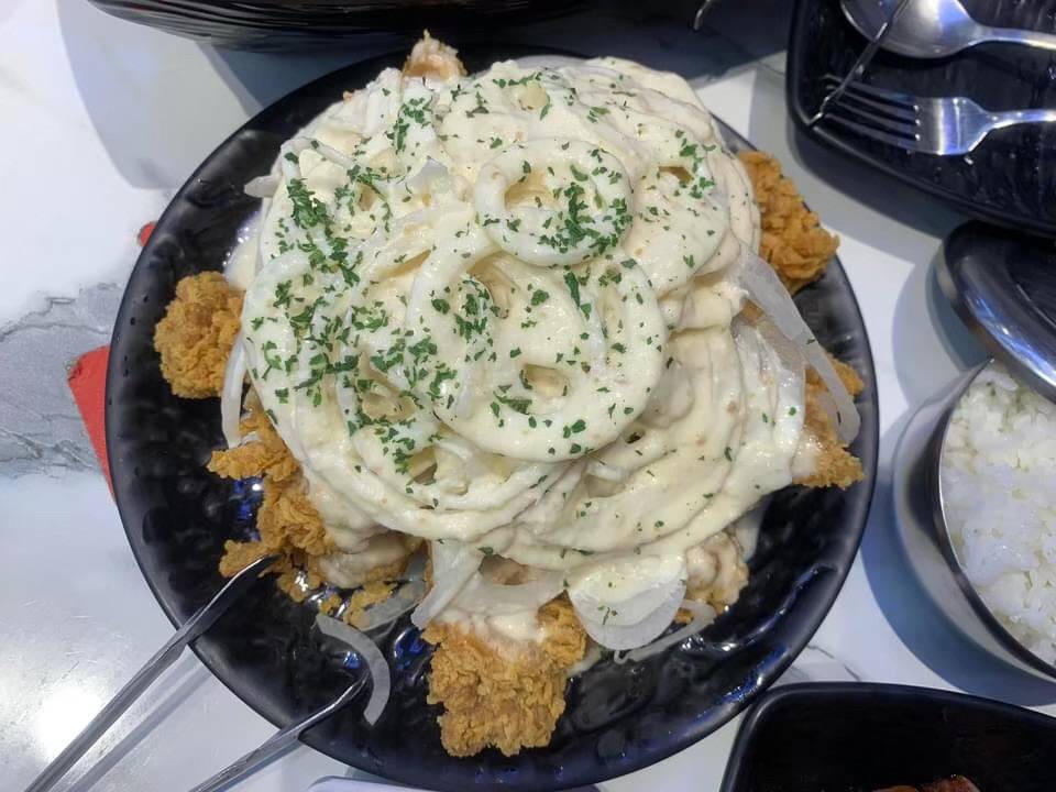 รีวิว Choongman Chicken Glasshouse Ratchada - เปลี่ยนสัญชาติอาหารบ้างเนาะ