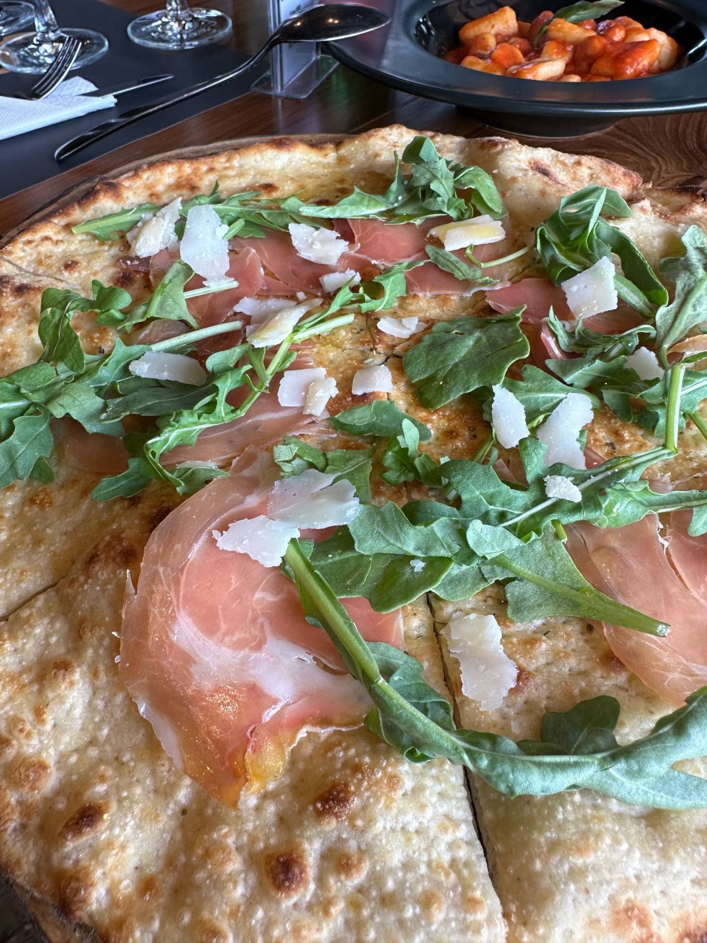 รีวิว Little Roma - ร้านอาหารอิตาเลียนย่านบางเทา-เชิงทะเล คนเต็มร้านตลอดด