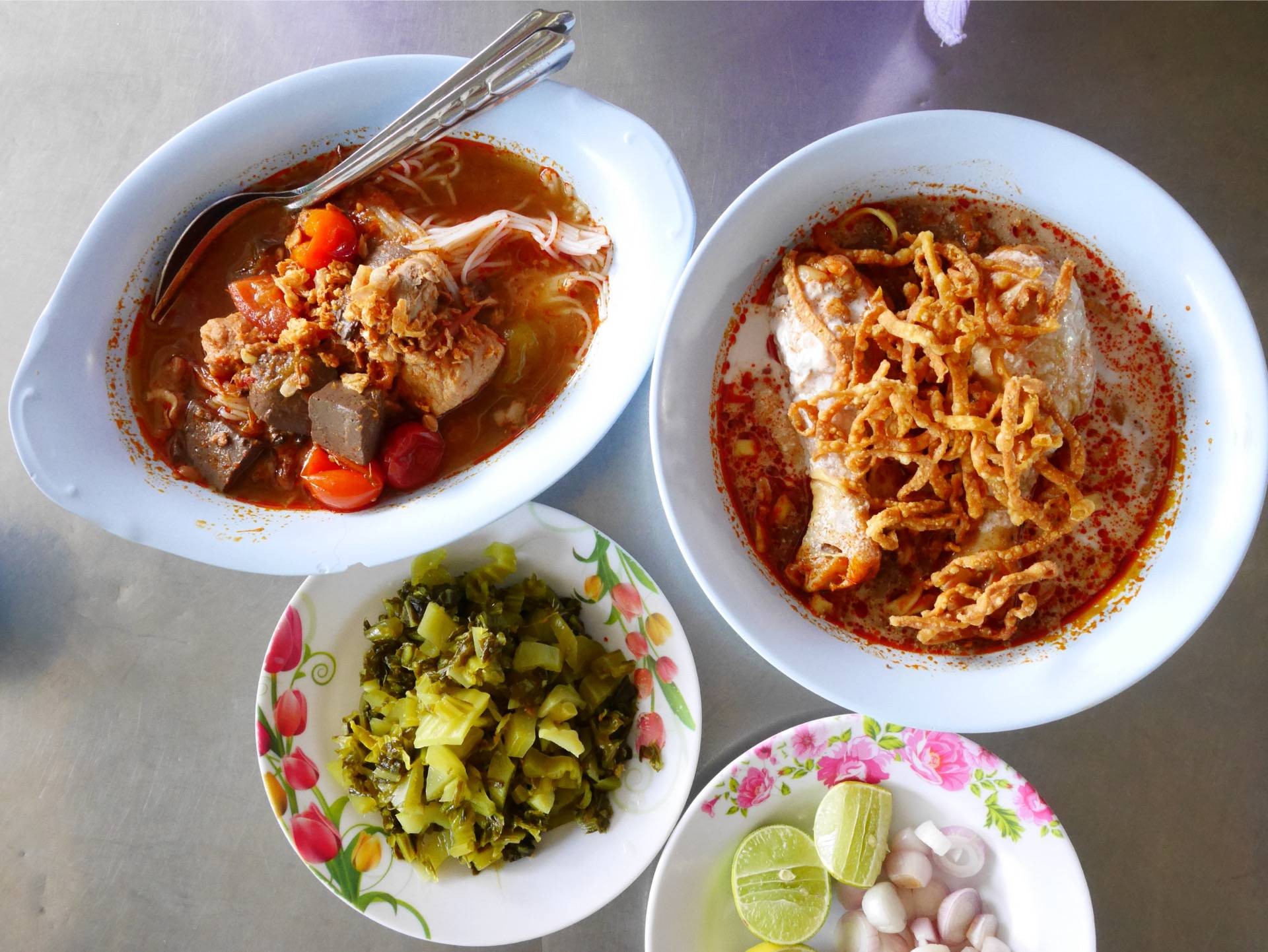 รูป ข้าวซอยแม่มณี