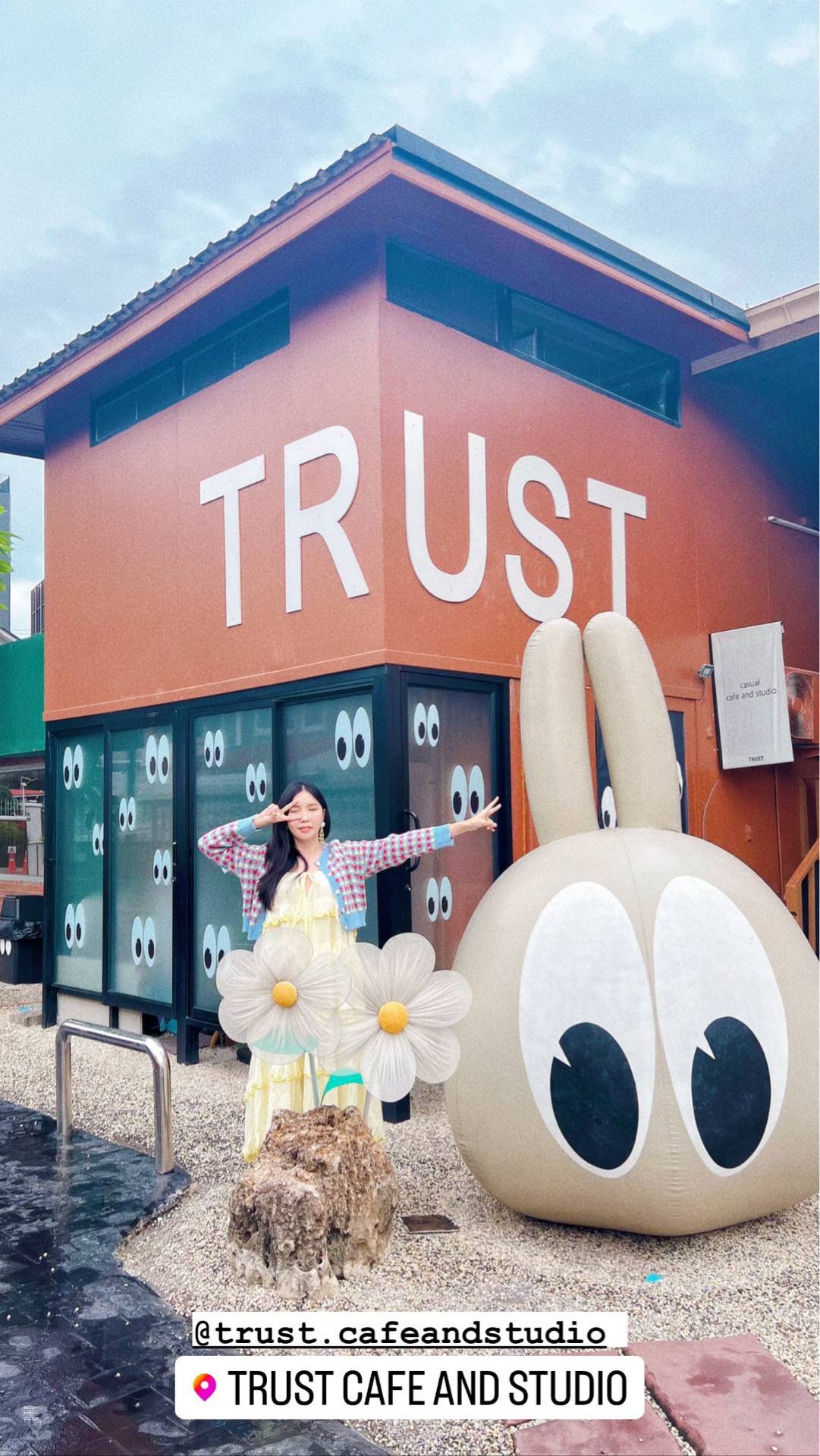 รีวิว TRUST Cafe and Studio - คาเฟ่กระต่ายน้อย มีกิมมิคน่ารัก ถ่ายรูปดี ...