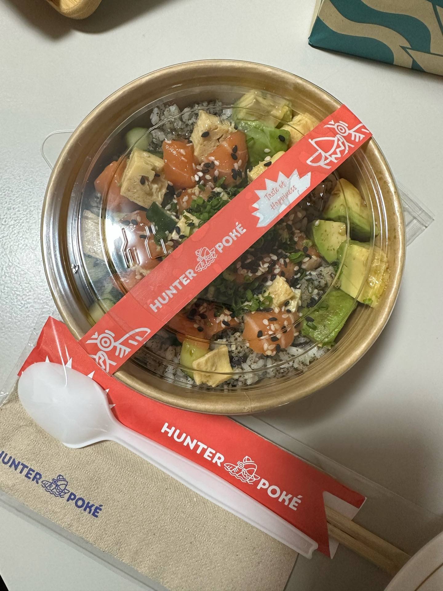 รูป Hunter Poke ดิเอ็มควอเทียร์