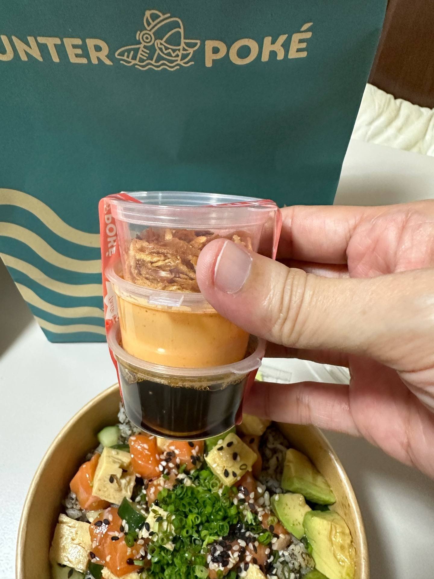 รูป Hunter Poke Emquartier