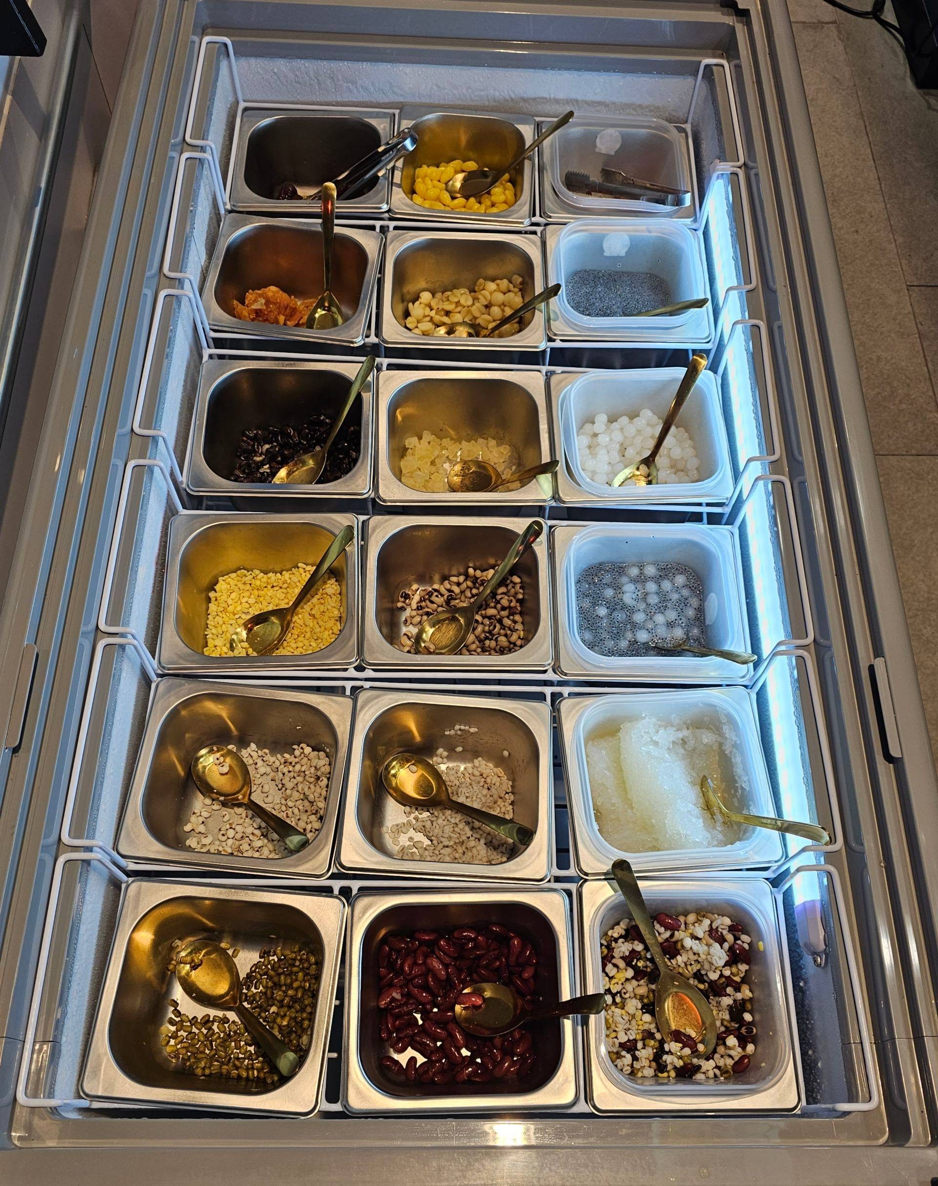 รูป DOU' 荳 - โต้ว น้ำเต้าหู้ Silom Edge