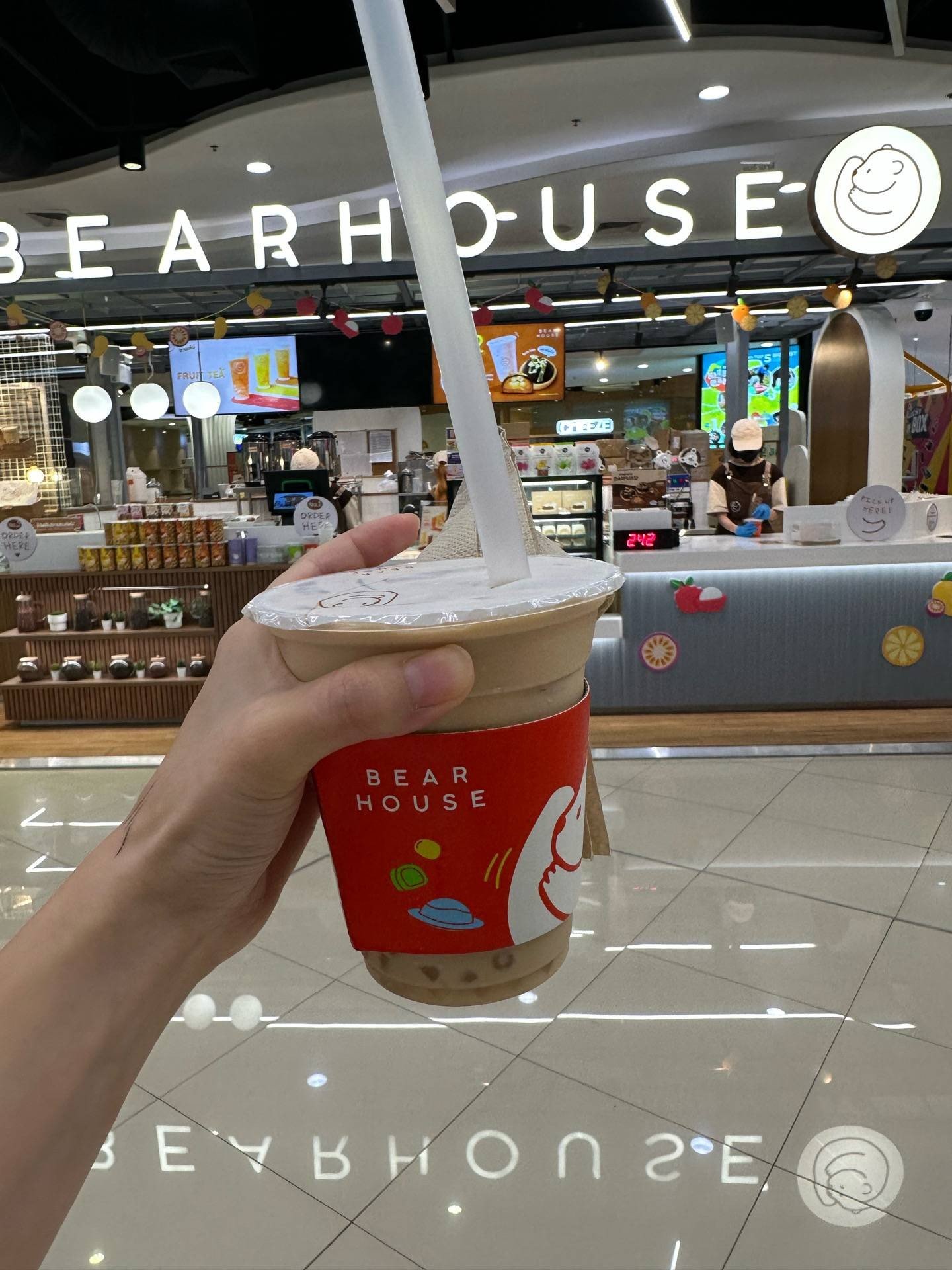 รีวิว BEARHOUSE เมกะบางนา - ที่ร้านหอมชามากๆ สั่งชานมอัสสัมเพิ่มไข่มุกโมจิ หวาน25% สรุปหวานมาก😭 ...