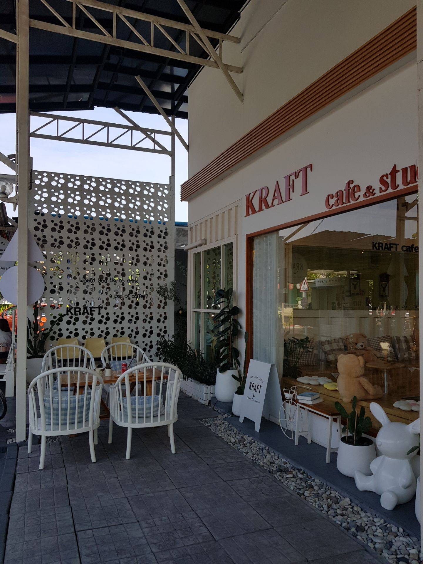 รีวิว Kraft Cafe & Studio พุทธมณฑลสาย2 - ร้านสวยสไตล์คาเฟ่ญี่ปุ่น