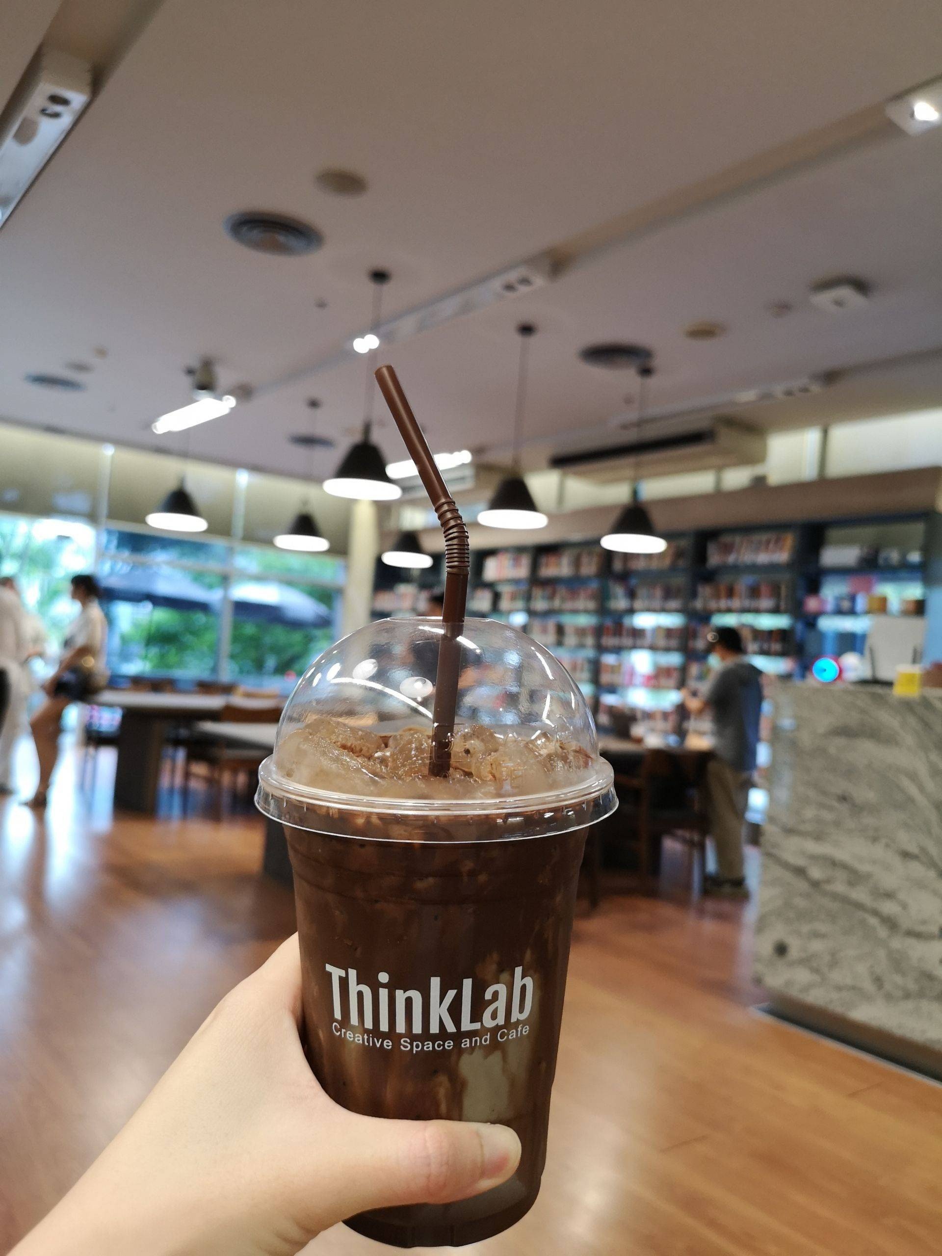 รีวิว Thinklab creative space and cafe OAI TOWER - ชนแก้ว Cocao Mint ตามกระแสดีล ️