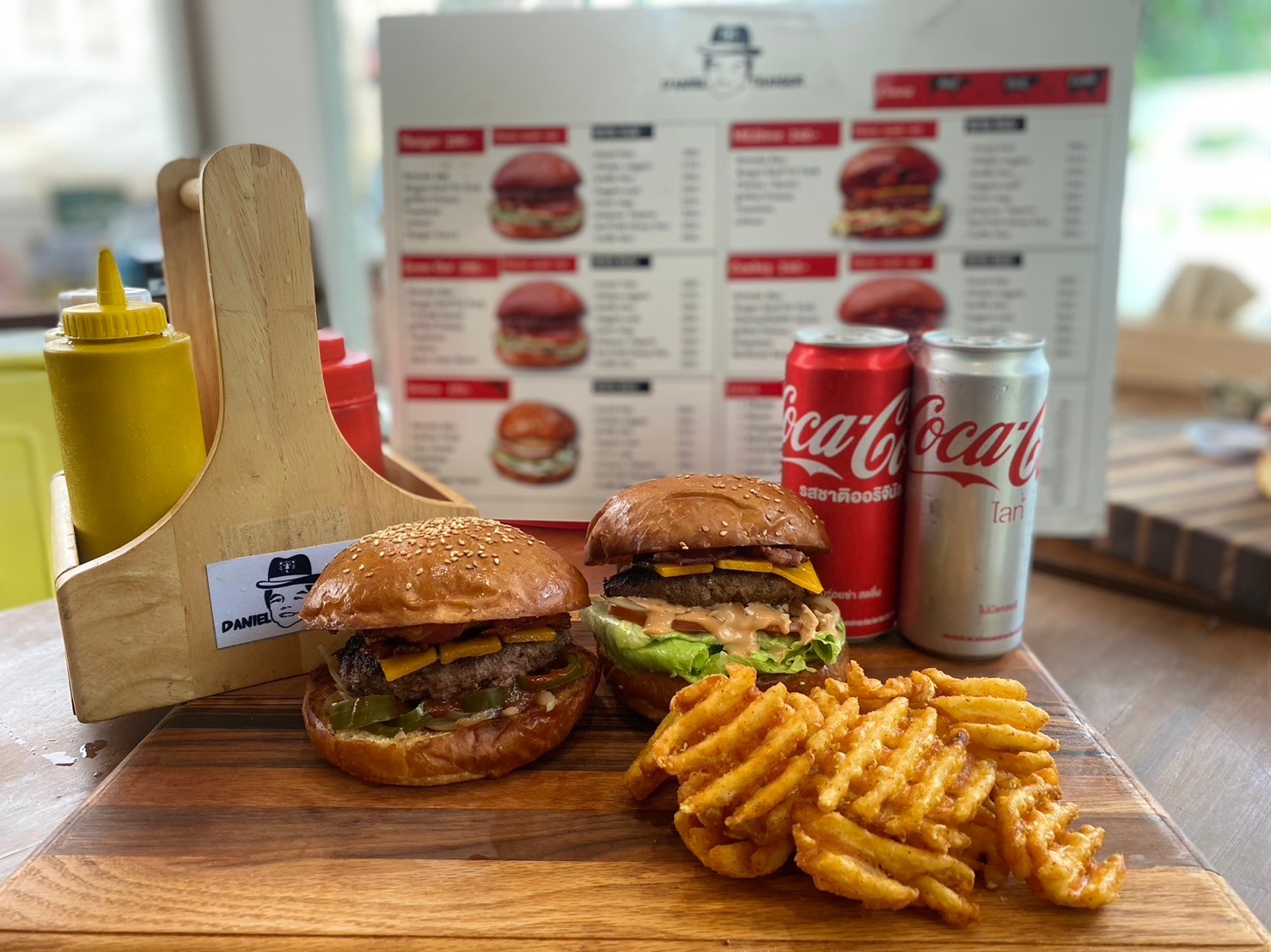 ดีลส่วนลดพิเศษร้าน DANIEL THAIGER BURGER ศูนย์วิจัย Set Mr. Steve or ...
