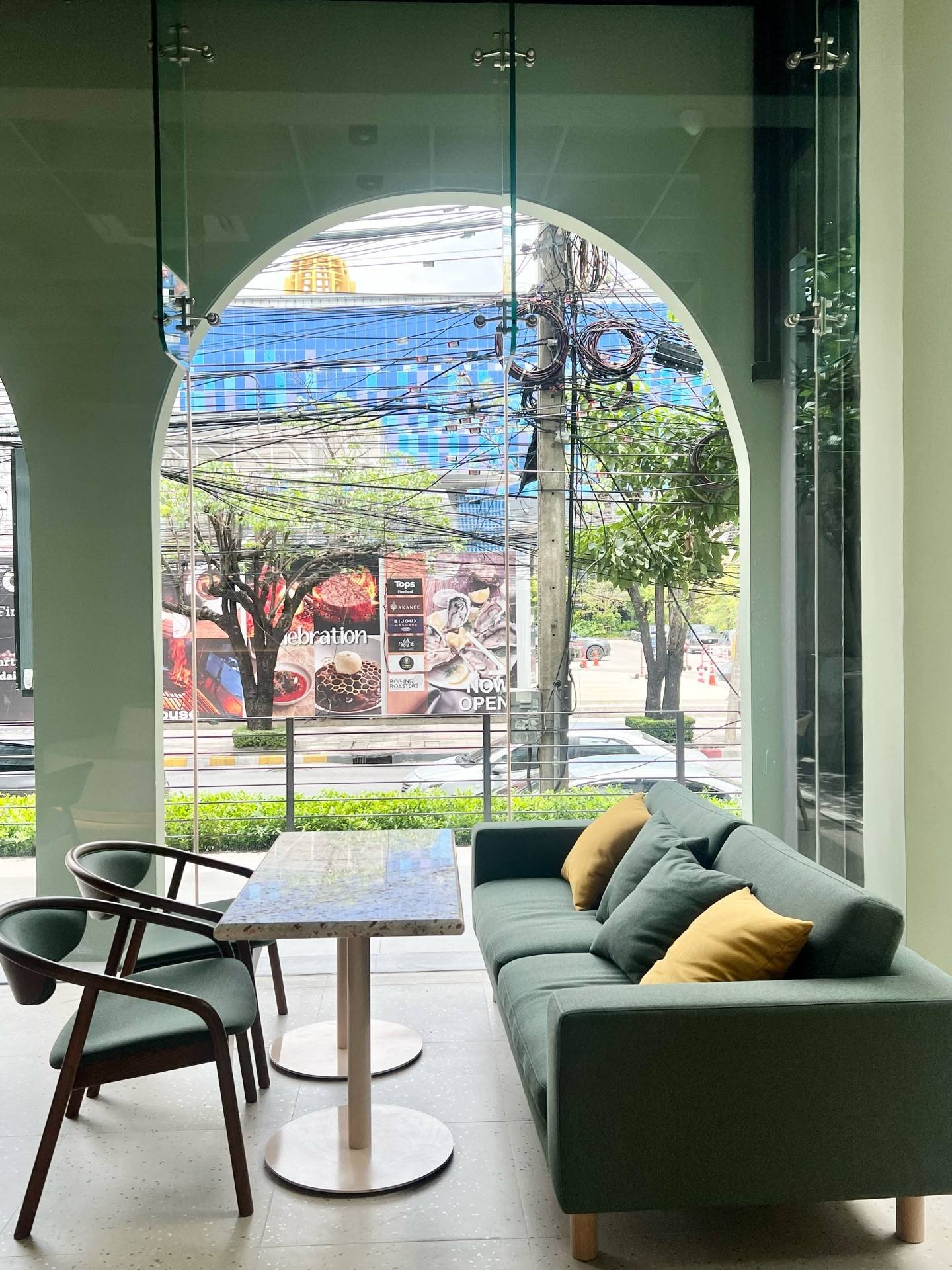 รีวิว KIF - Ekkamai - กาแฟเข้มข้นรสชาติดีน้องใหม่ย่านเอกมัย