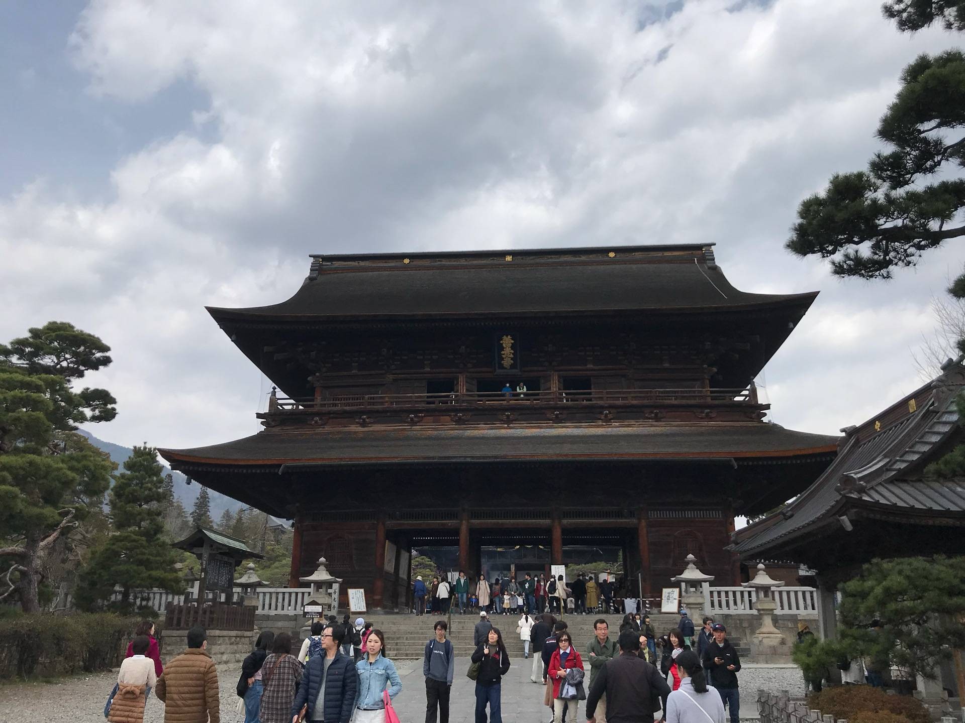 Zenkoji Temple - รีวิวสถานที่ท่องเที่ยว