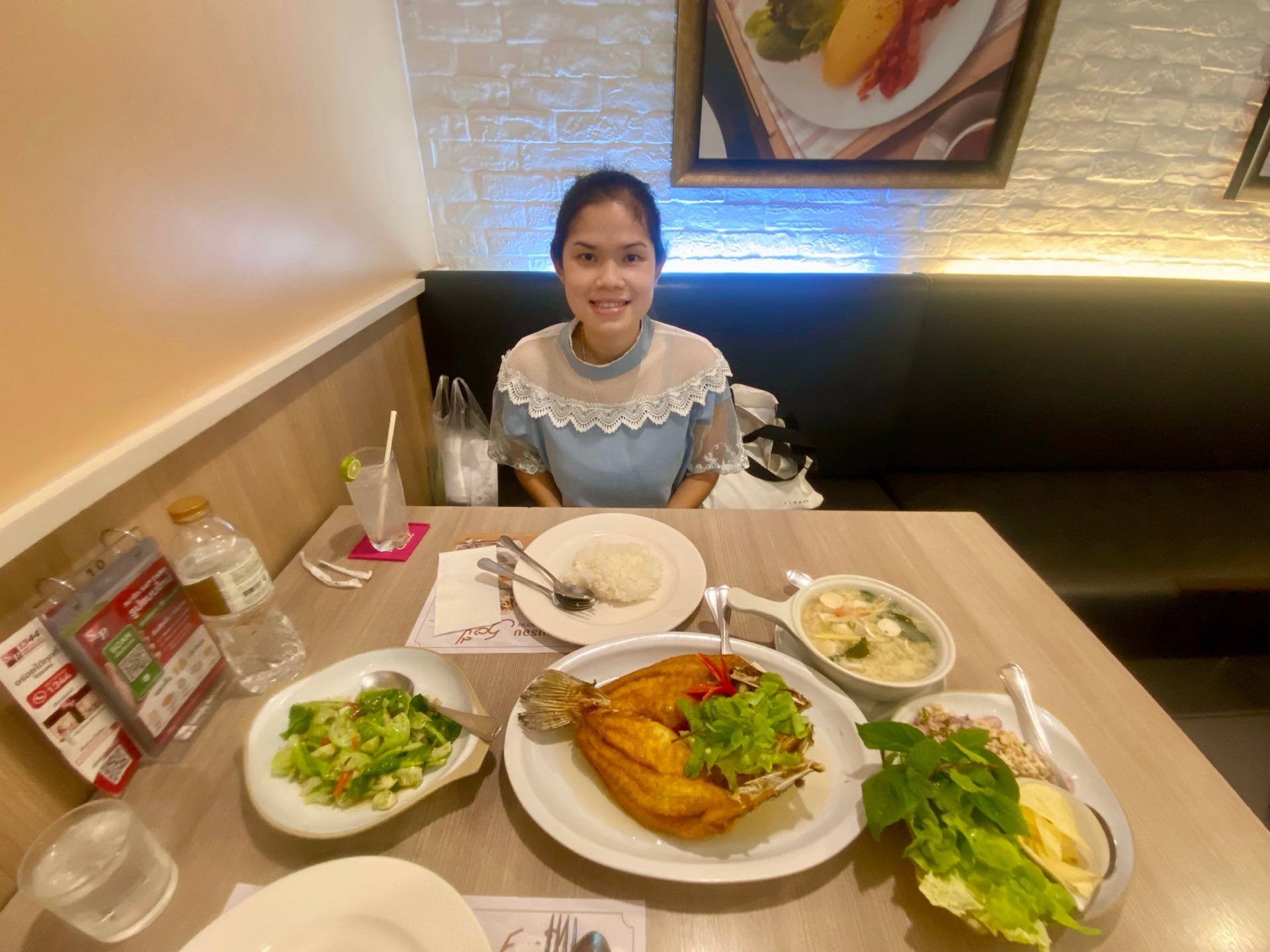รีวิว S&P Restaurant & Bakery Midtown Asoke - S&P จัดเซ็ตข้าวเหมือนร้าน ...