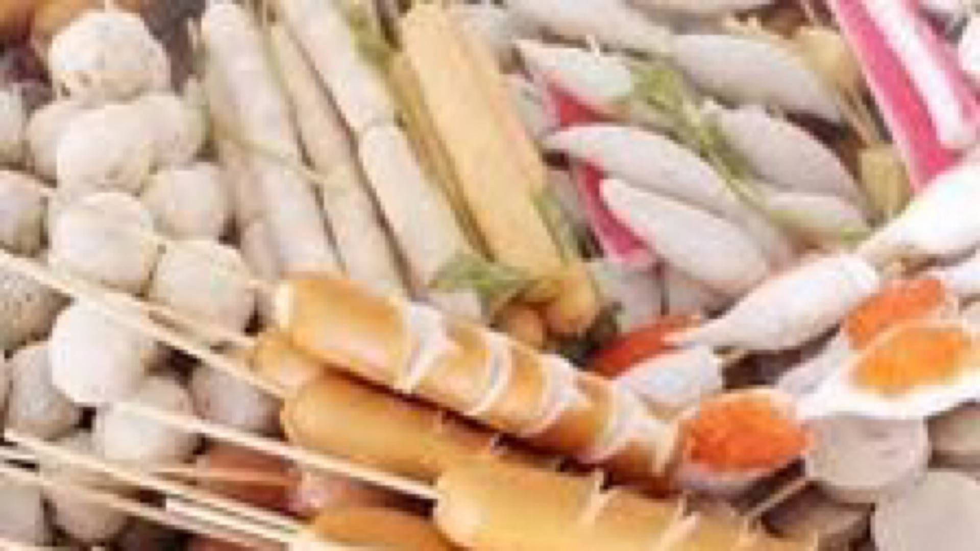 ชิ้นนึ่ง ยำฟรี น้องไตเติ้ล บ้านหล่ม - สั่งอาหารเดลิเวอรี | Wongnai x ...