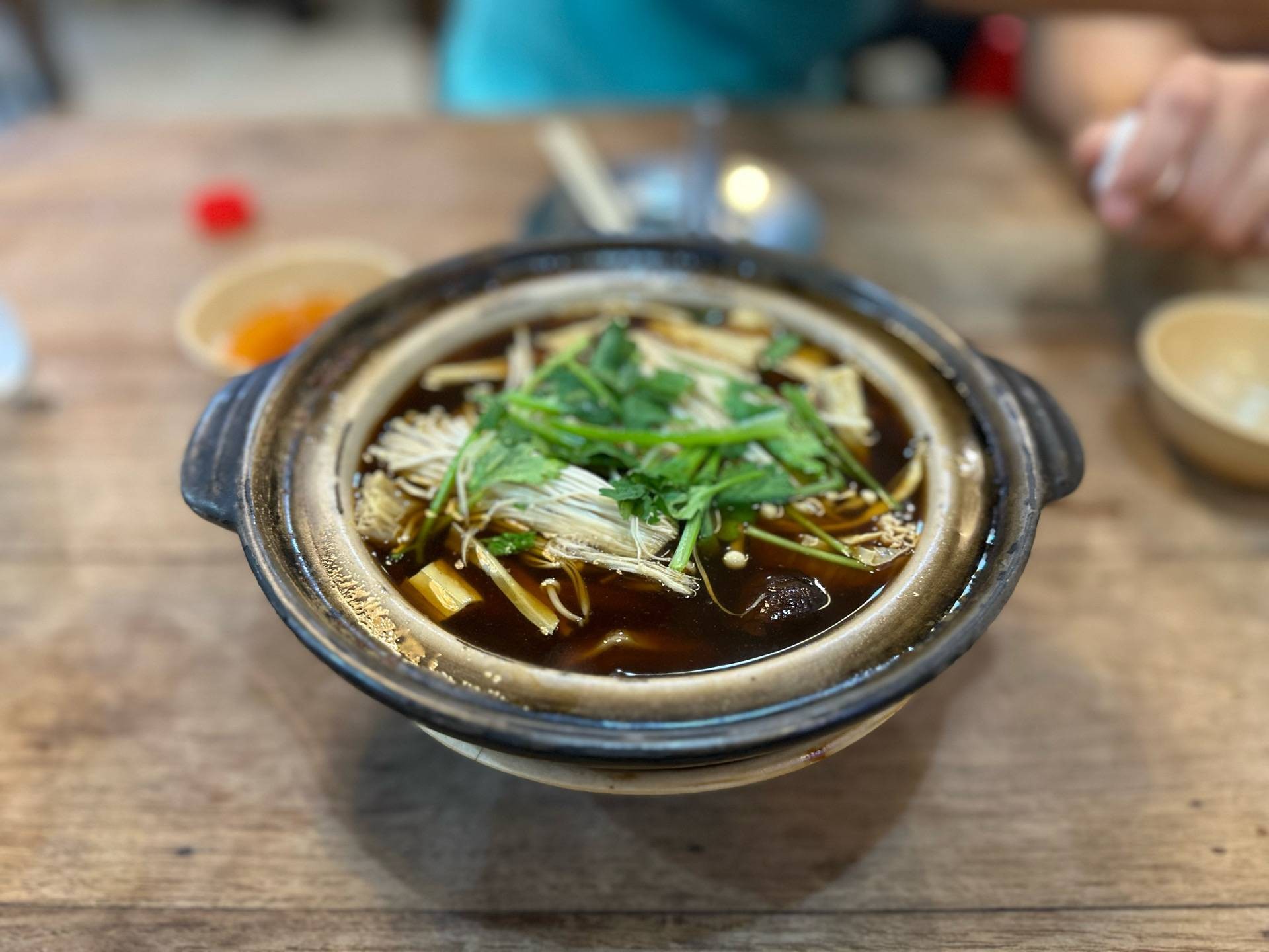 รูป โชคดี แต่เตี้ยม ตัวเมืองหาดใหญ่ 1