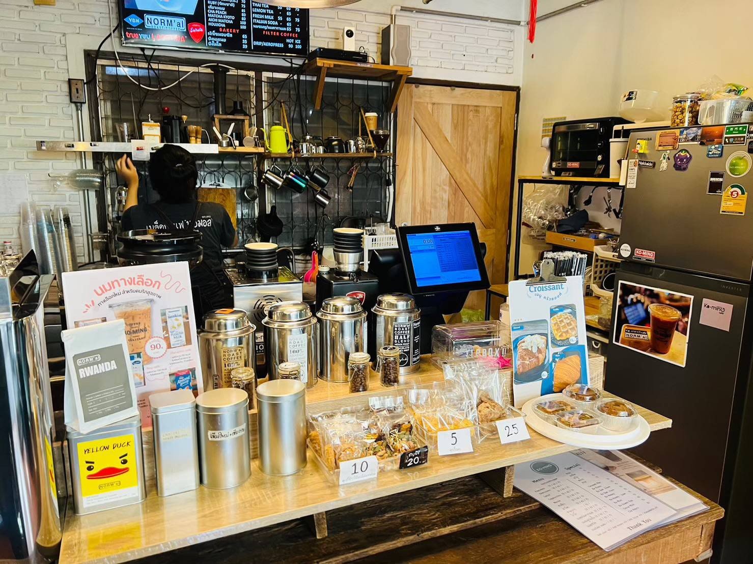 รีวิว Ko-ming Cafe อุดรธานี - ร้านเล็กๆในซอย ตกแต่งสวย