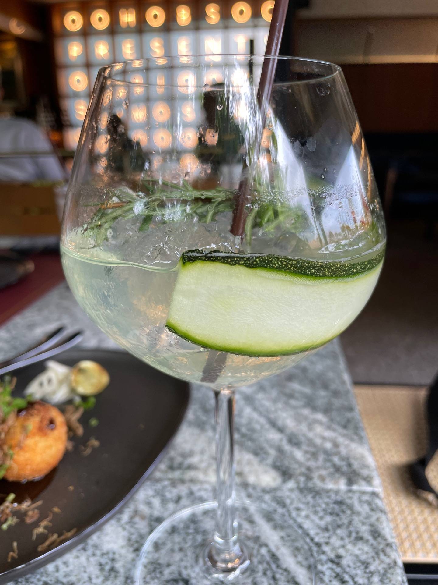 ร้าน อารีย์ สโมสร by Chef Pruek Aree Garden ซอยอารีย์ | รีวิวร้านอาหาร