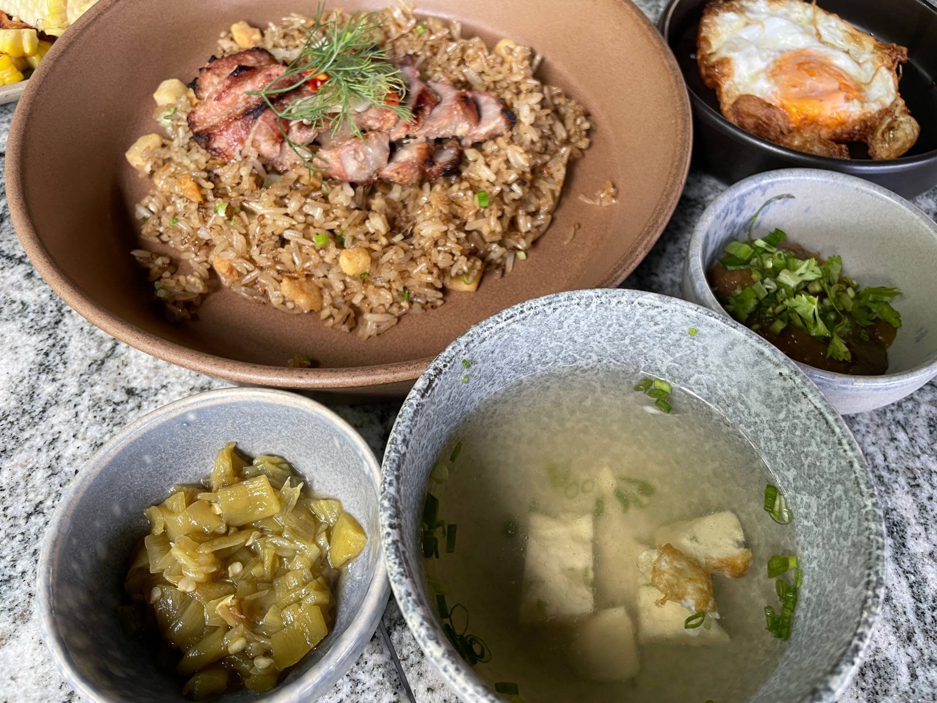 รูป อารีย์ สโมสร by Chef Pruek Aree Garden ซอยอารีย์