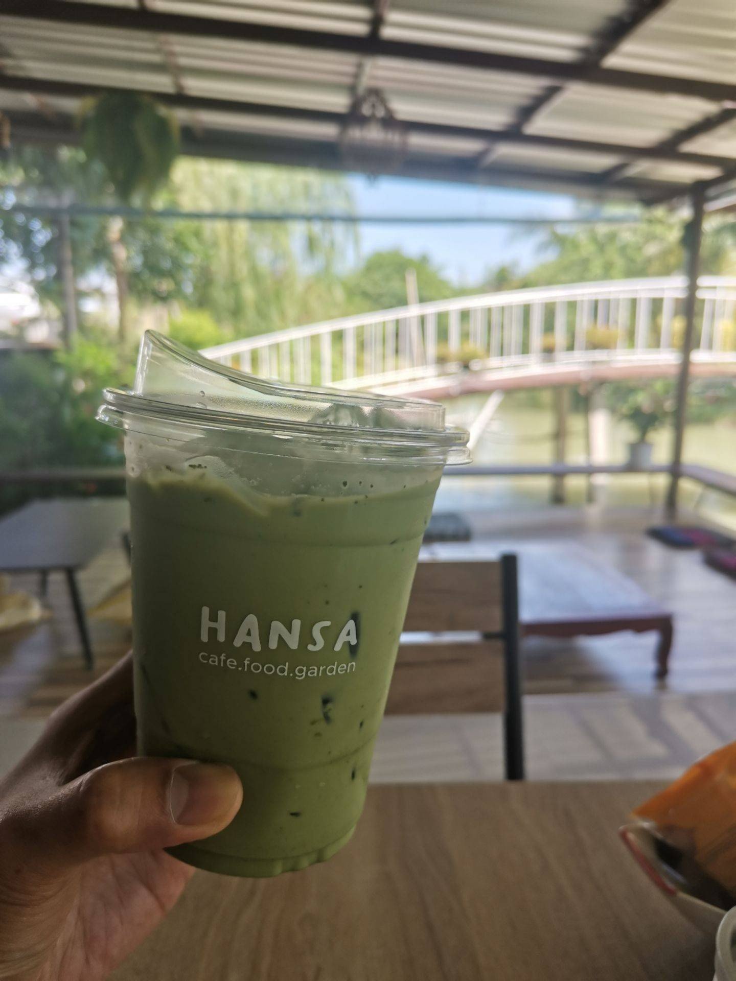 รีวิว 🏡 Hansa cafe.food.garden ก๋วยเตี๋ยวหมูตุ๋นน้ำตกญ.ย้วย ผัดไทกุ้งสด ...