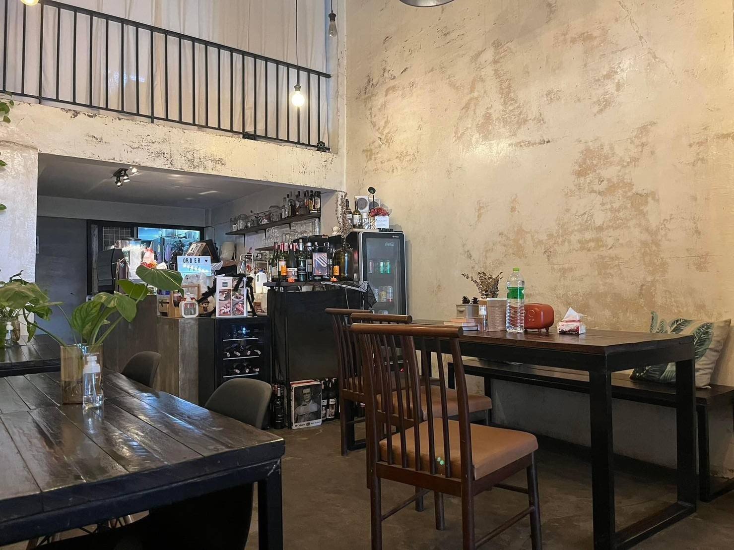 เช็กอิน 10 คาเฟ่รัชโยธิน บรรยากาศดี เดินทางง่าย ได้คอนเทนต์ฉ่ำ!