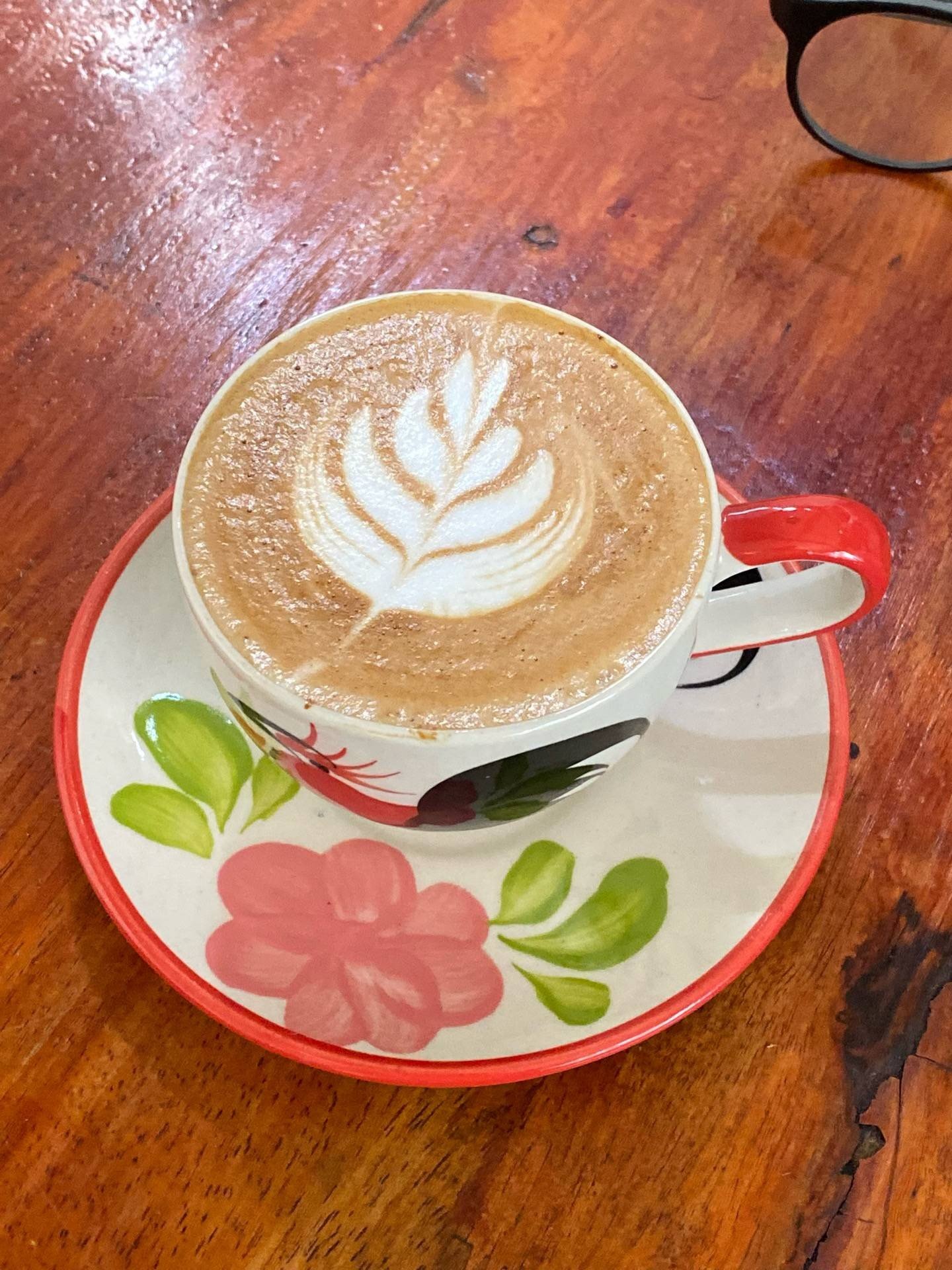 รีวิว ALEX COFFEE & EATERY - - ร้านบรรยากาศ แบบชุมนุม เหมาะกับบรรยากาศ ...