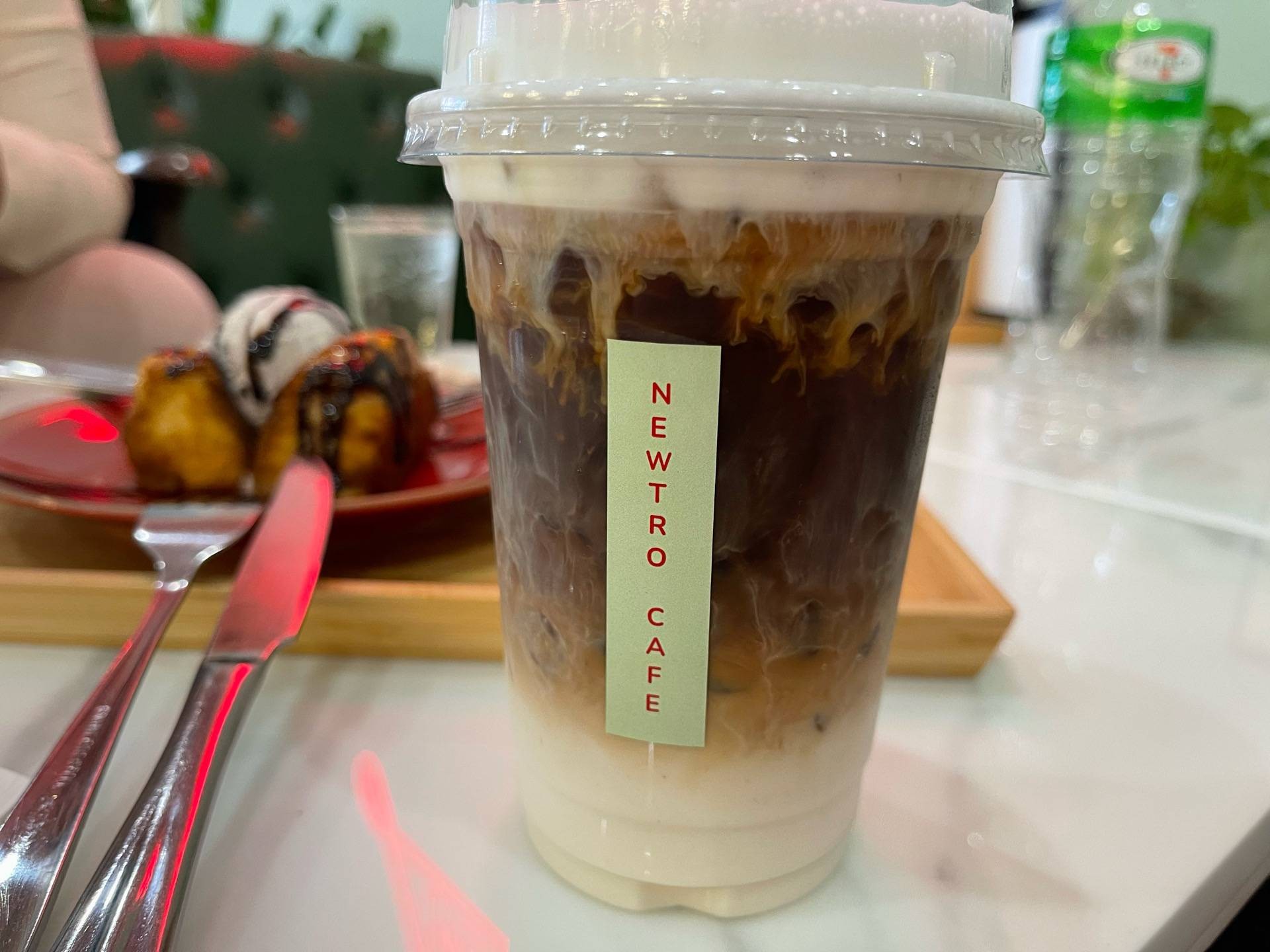 รีวิว Newtro Cafe บรรทัดทอง - นิวโทร คาเฟ่
