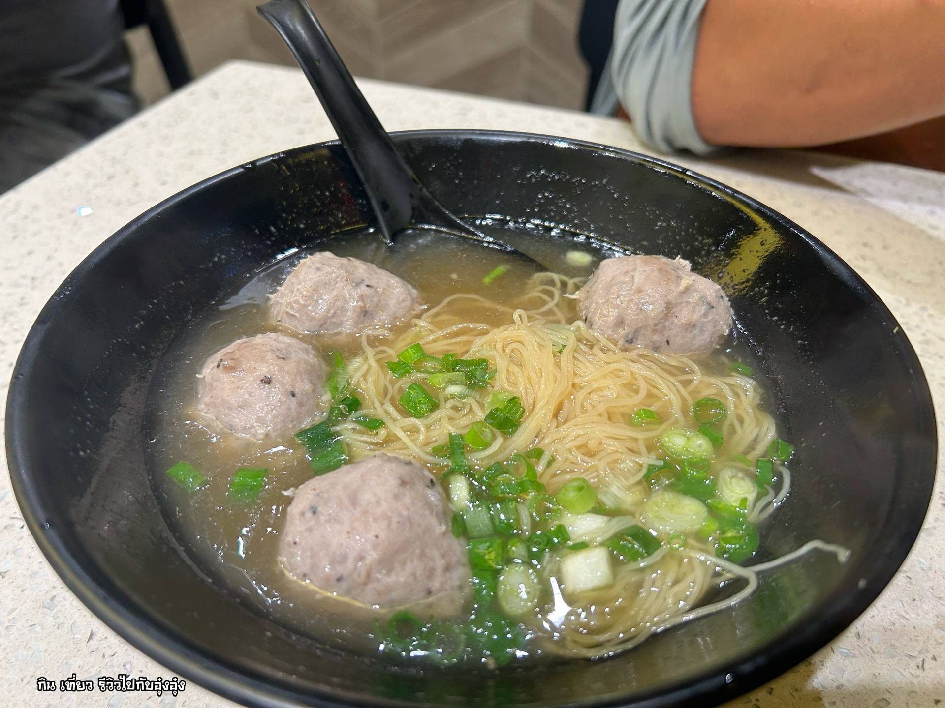 บะหมี่ลูกชิ้นเนื้อ ร้าน 鶏記潮州面食 Kai Kee Noodles