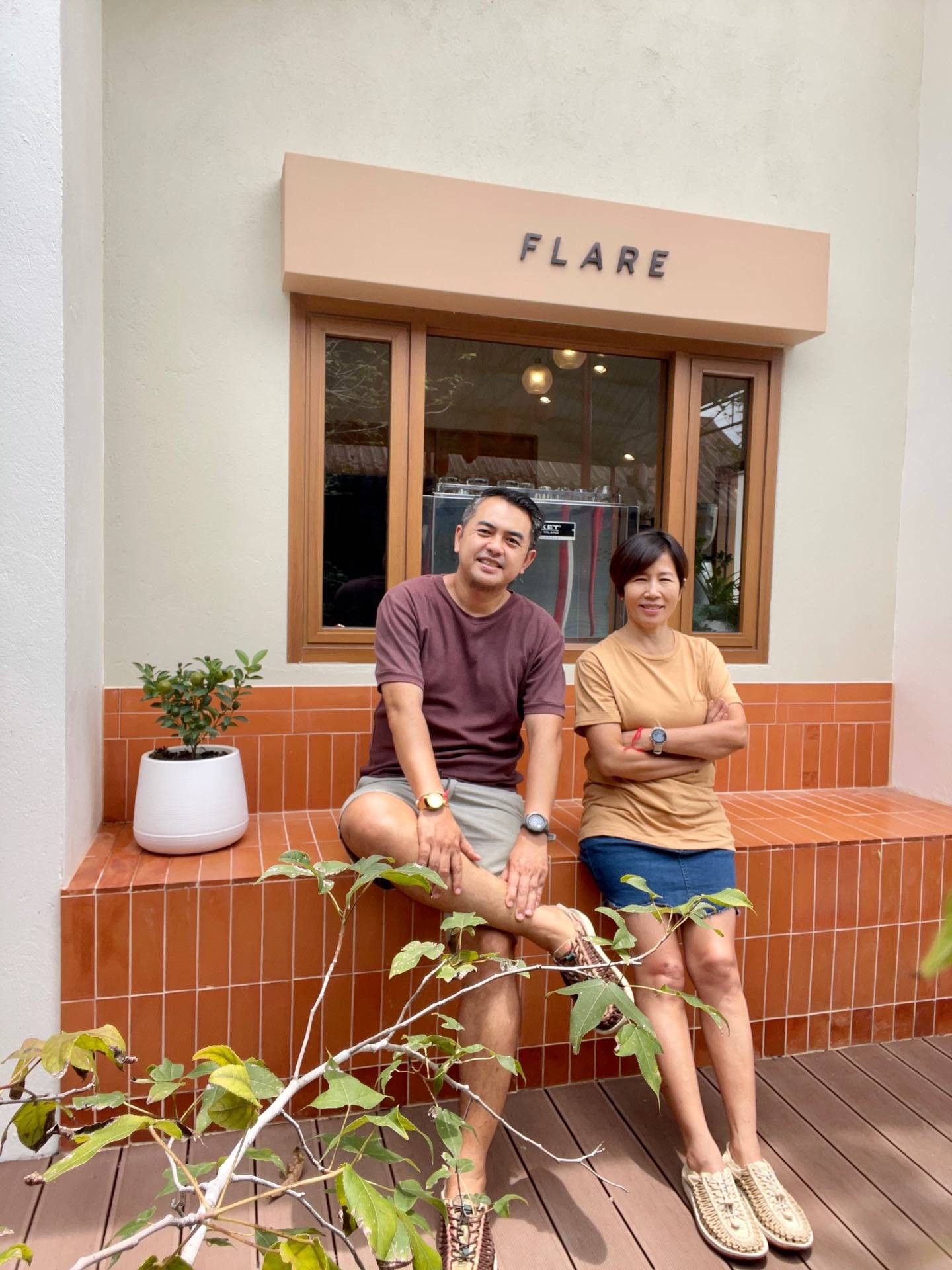รีวิว FLARE BAKED & KAFF - คาเฟ่เเนวเกาย่านบ้านถวาย