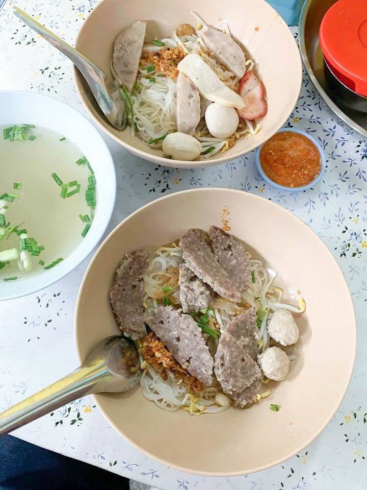 รีวิว ก๋วยเตี๋ยวเอ็นดวงจันทร์ - DuangJan Noodle - ก๋วยเตี๋ยวเอ็นดวงจันทร์ - DuangJan Noodle