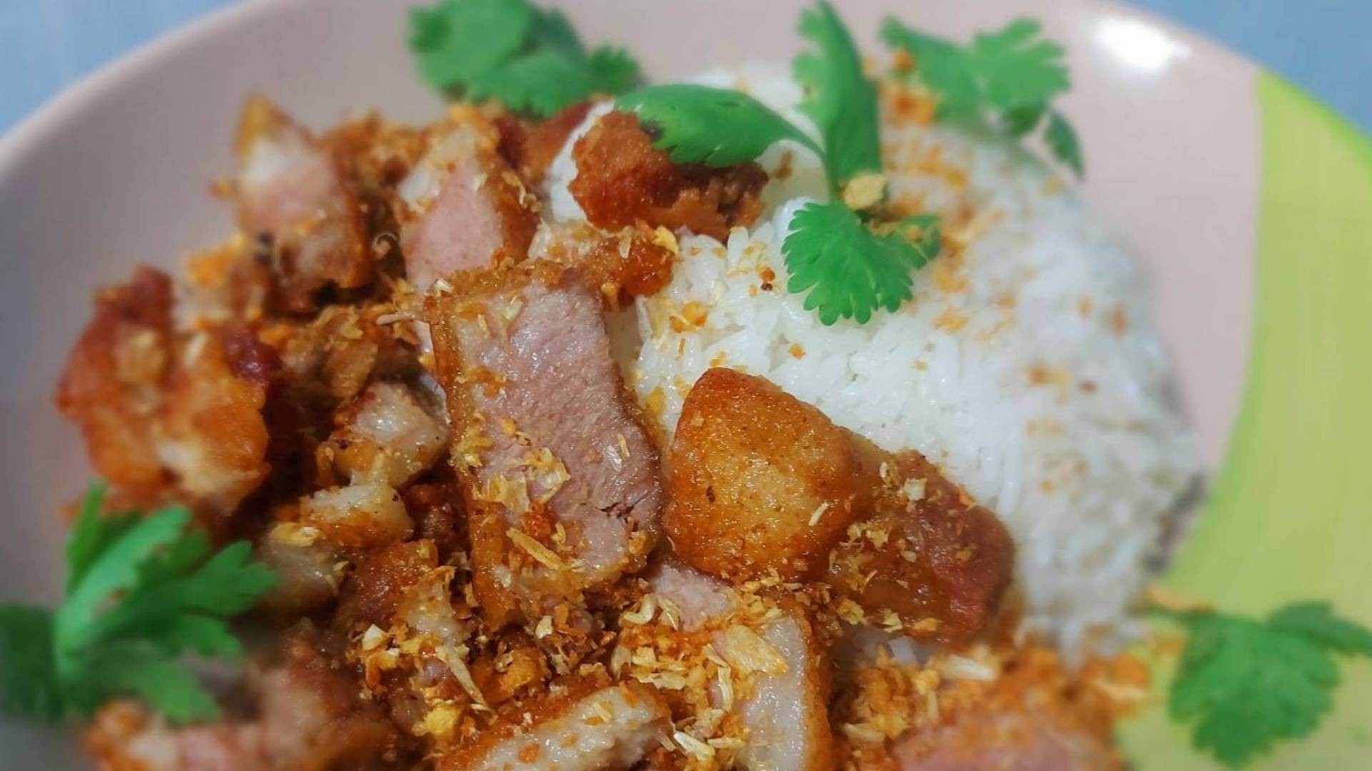 เจ้พร หมูทอด J'Porn Mu Tord - สั่งอาหารเดลิเวอรี | Wongnai x LINE MAN