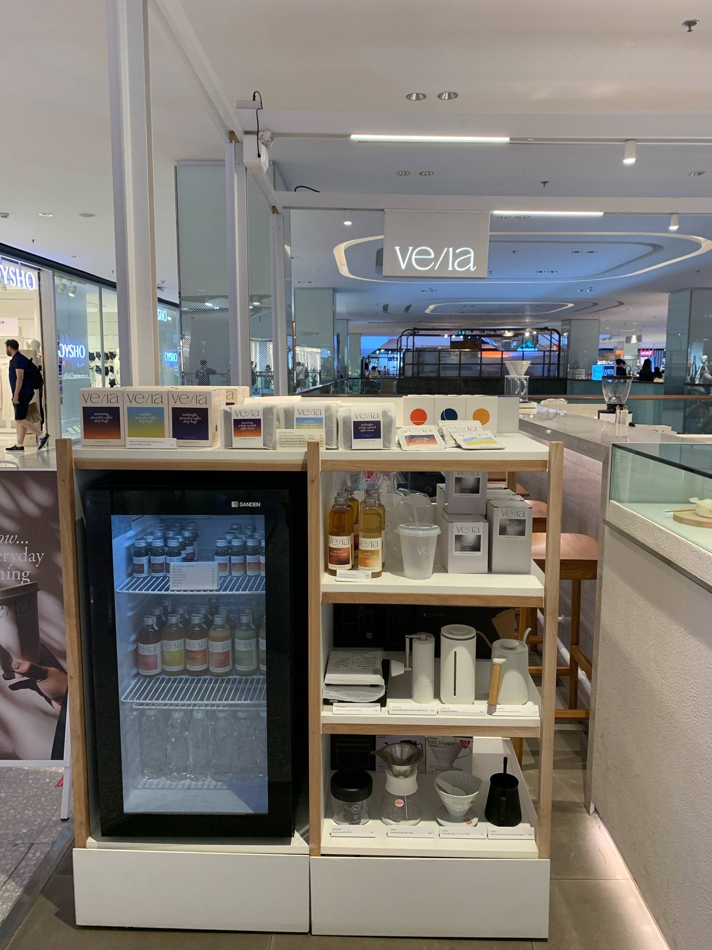 รีวิว VE/LA (Coffee) - Centralworld - ve/la (เวลา) Coffee ☕️