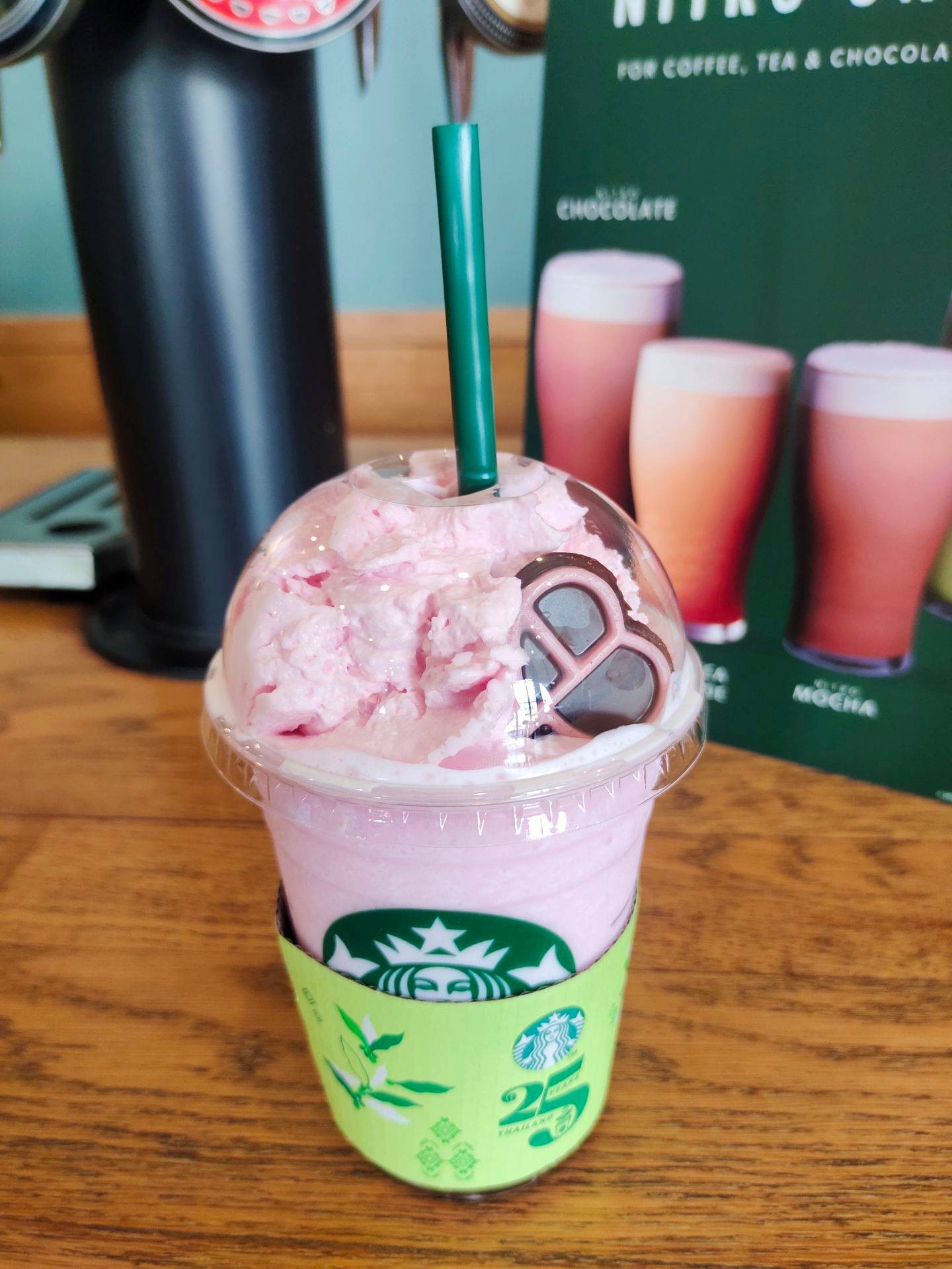 รีวิว Starbucks Fast Fac Wang Noi - สาย Blackpink ไม่ควรพลาดเมนูนี้นะคะ