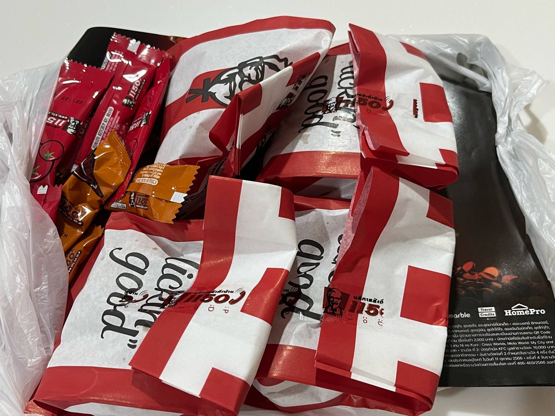 รีวิว KFC Midtown ASOK - โปร 2 แถม 2 ผ่าน grab