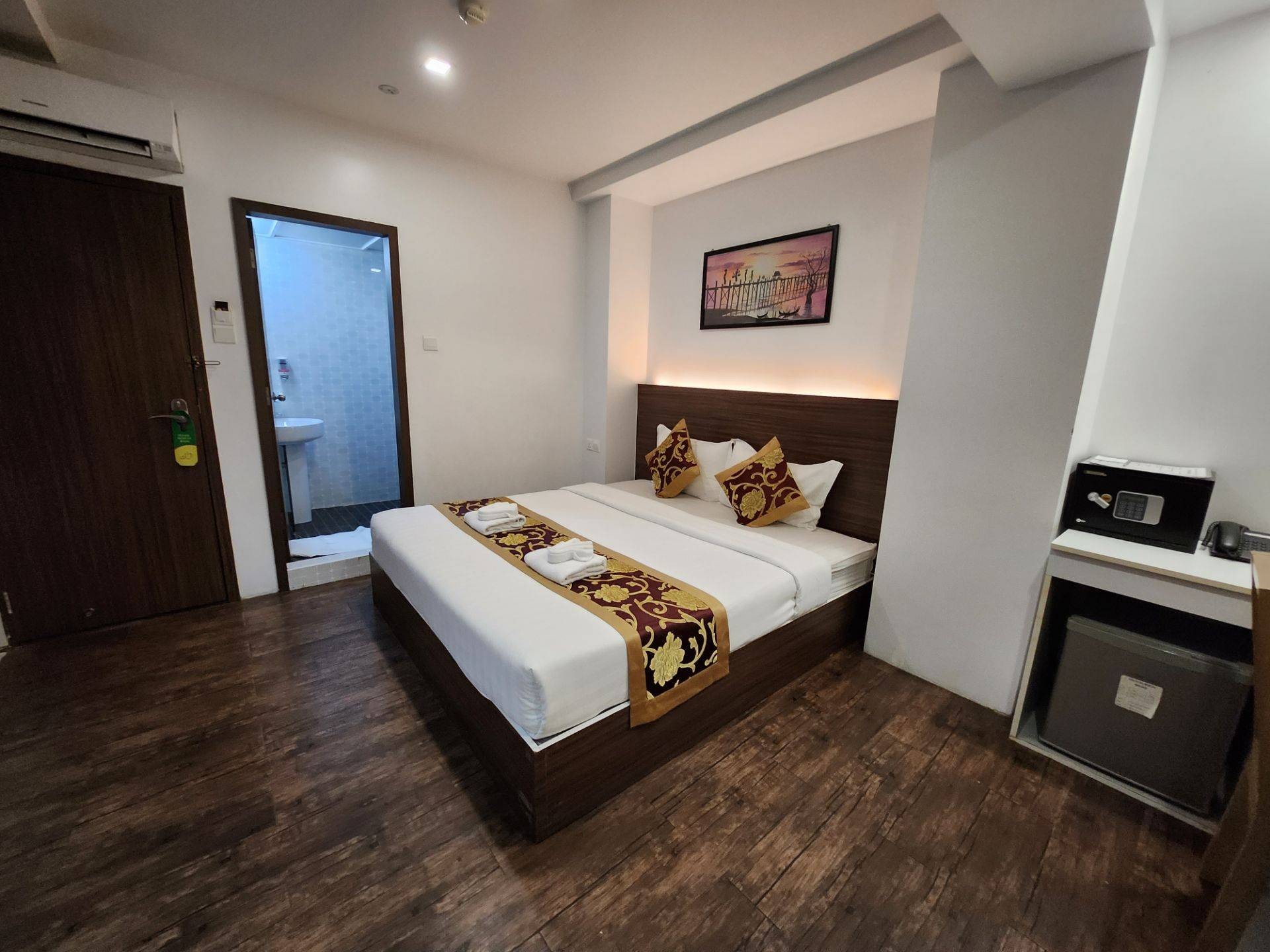 รีวิว Hotel Mawtin - ห้องพักในDowntown ย่างกุ้ง