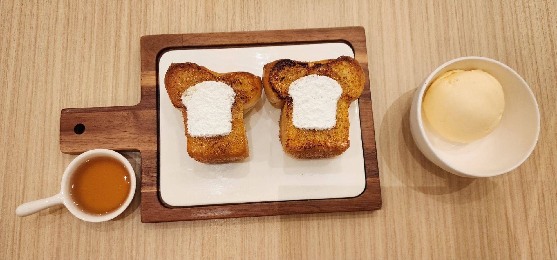 รีวิว Mil Toast House The Emquartier