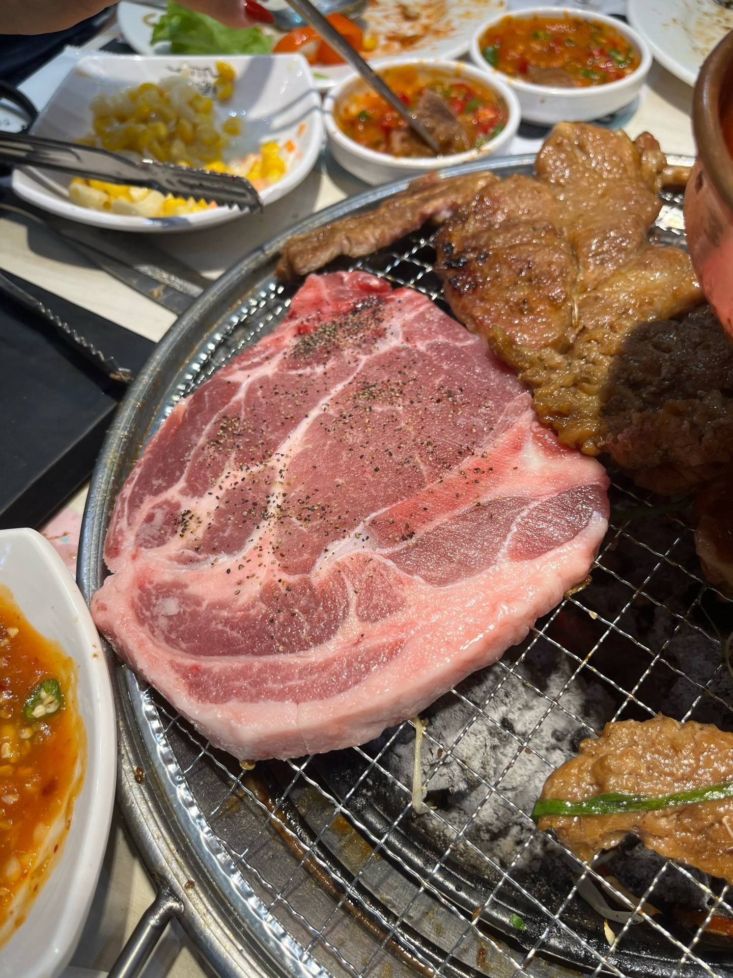 Pork Collar สันคอหมู ร้าน Myeongryun Jinsa Galbi บิ๊กซี เอ็กซ์ตร้า พระราม 4