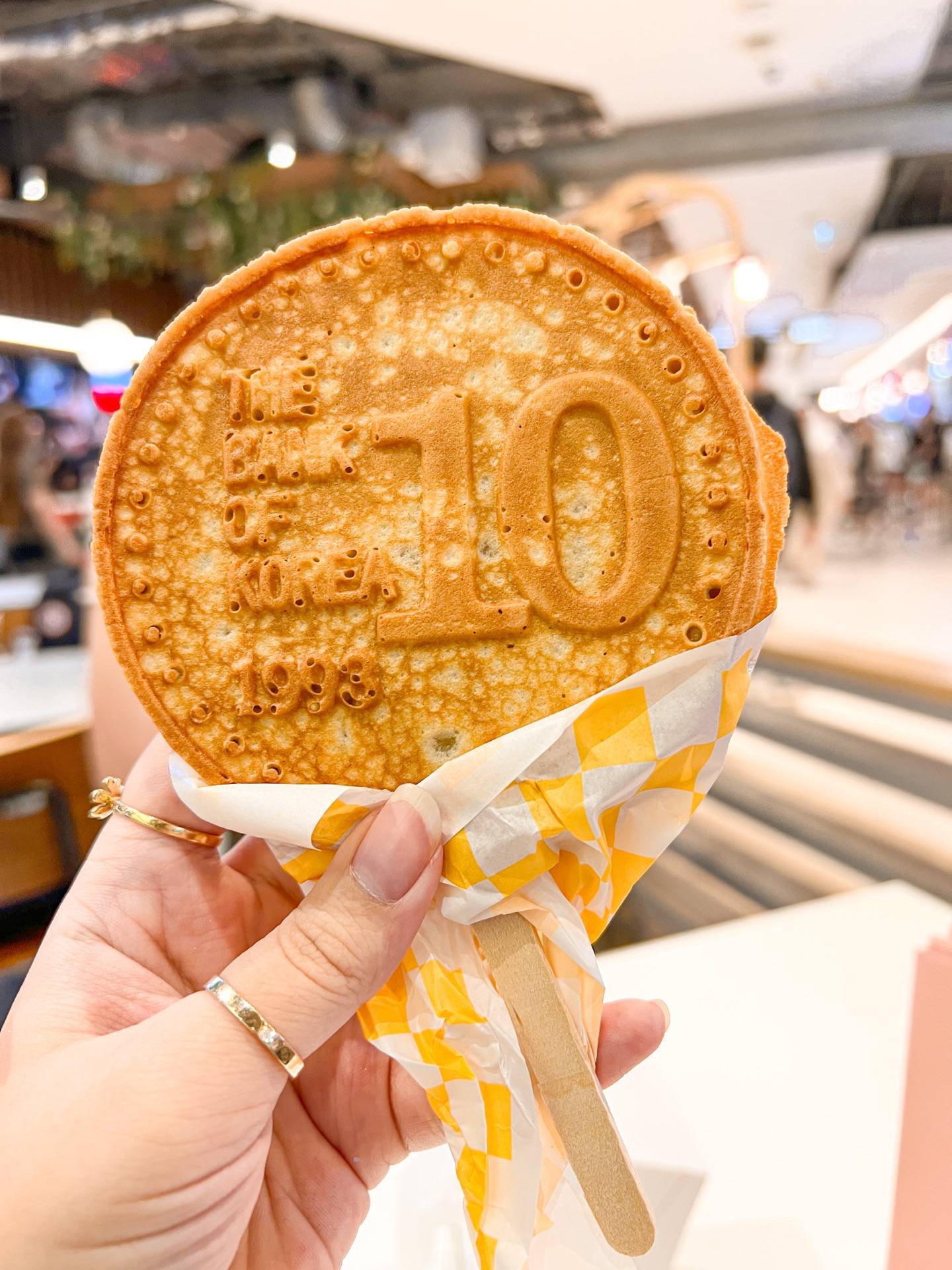 รูป Hiyoko Waffle Cheese Coin BK Village