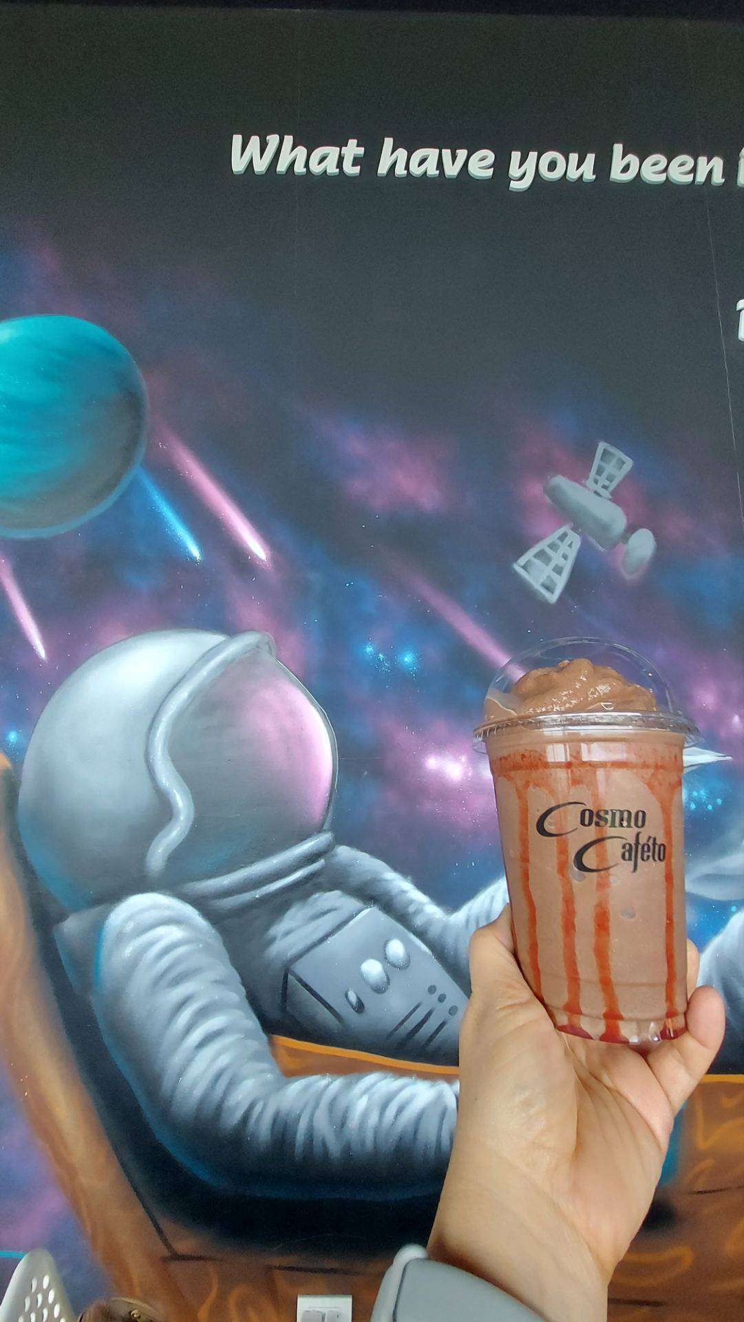 รีวิว Cosmo Cafe'to Cafe - ท่องอาวกาศ ดื่ม Chocolate Strawberry
