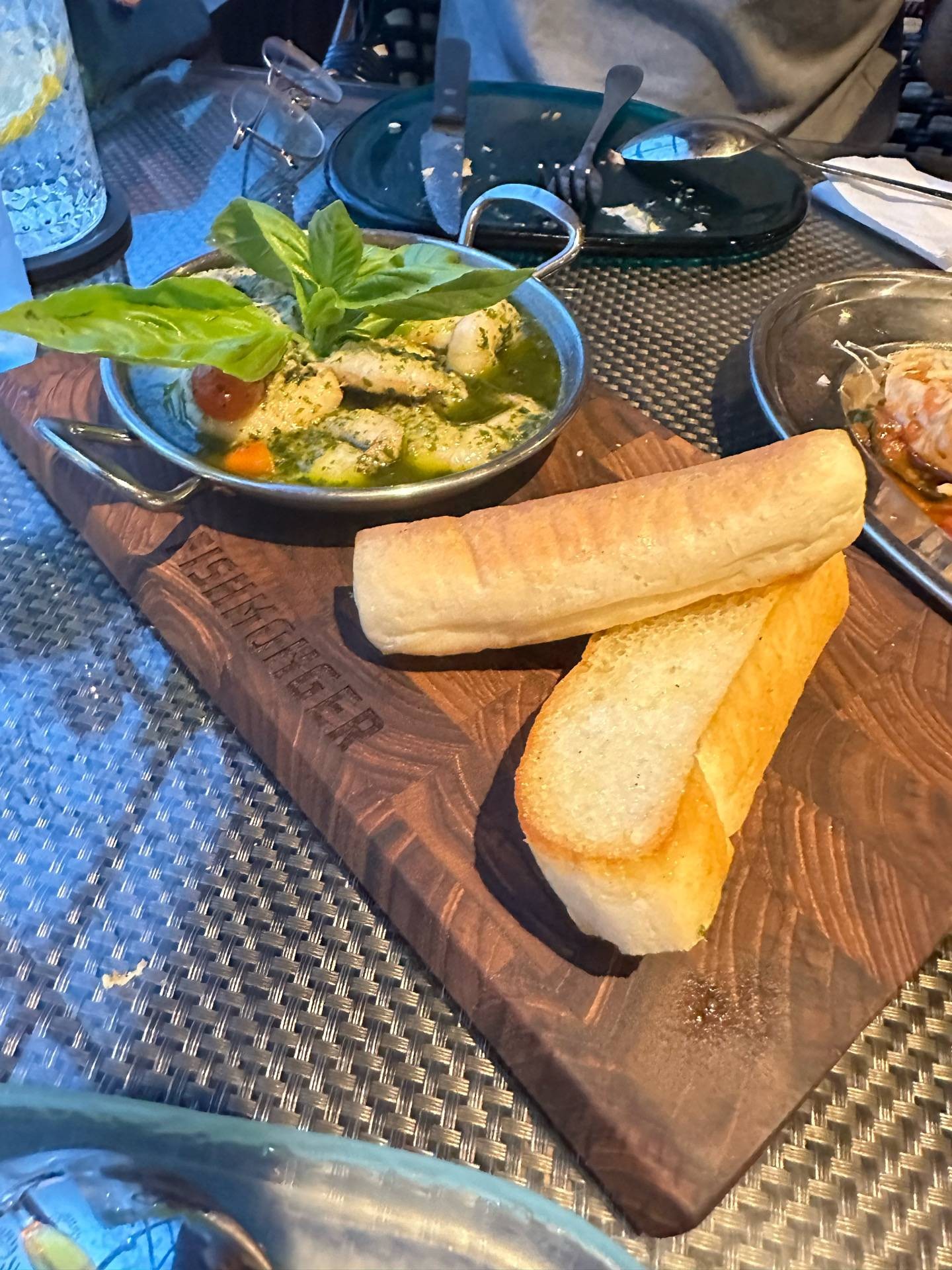 รูป Fishmonger Ari อารีย์