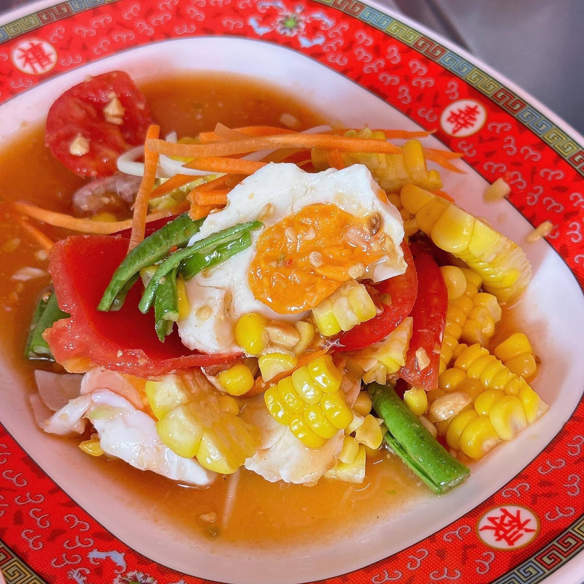 รูป ส้มตำเจ๊แดงสามย่าน ต้นตำหรับ