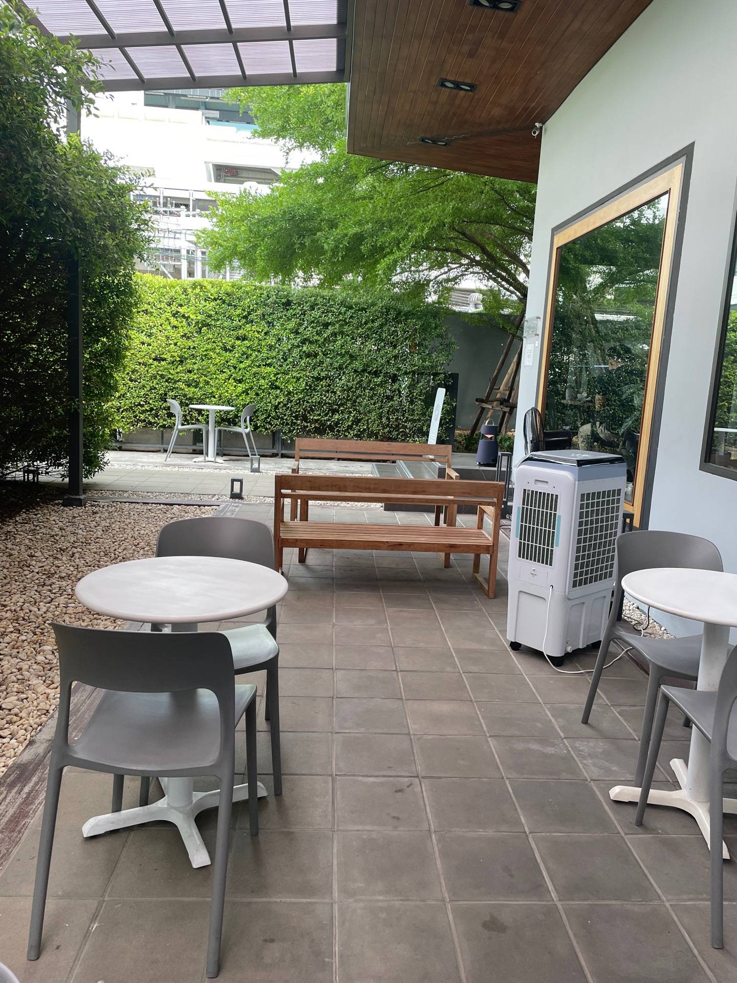 รูป PATCHWORKS Fine Pastry & Dessert ซอยติด MRT Bang O